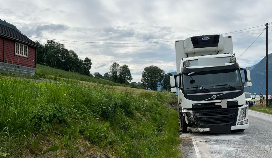 Mindre trafikkuhell på E39 - fjordingen.no Mindre trafikkuhell på E39 - fjordingen.no