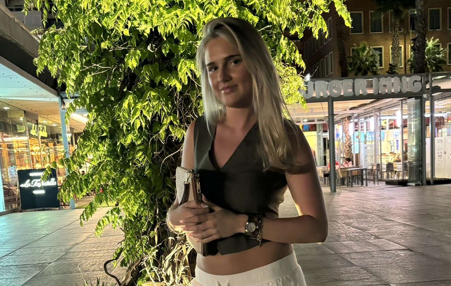Lea (20) havnet midt i dramaet: – Føltes ut som om jeg var i en film ...