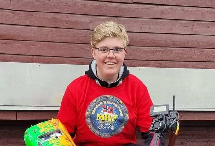 Nesten hver eneste helg reiser Alexander (16) 420 kilometer for å utøve ...