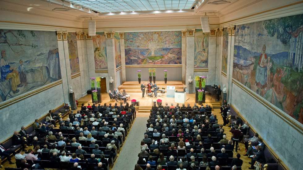 Abelpris til pionerer for diskret matematikk og teoretisk datavitenskap ...