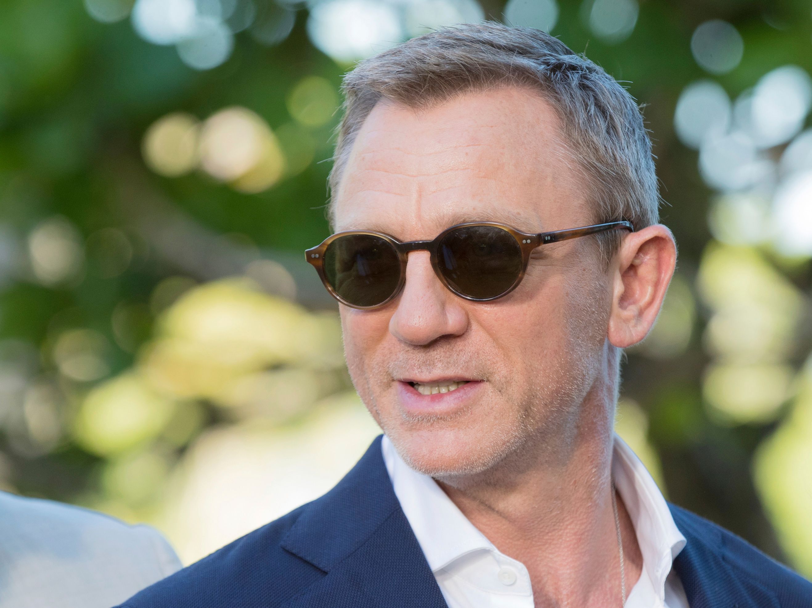 Daniel Craig på plass på Sunnmøre - andalsnes-avis.no