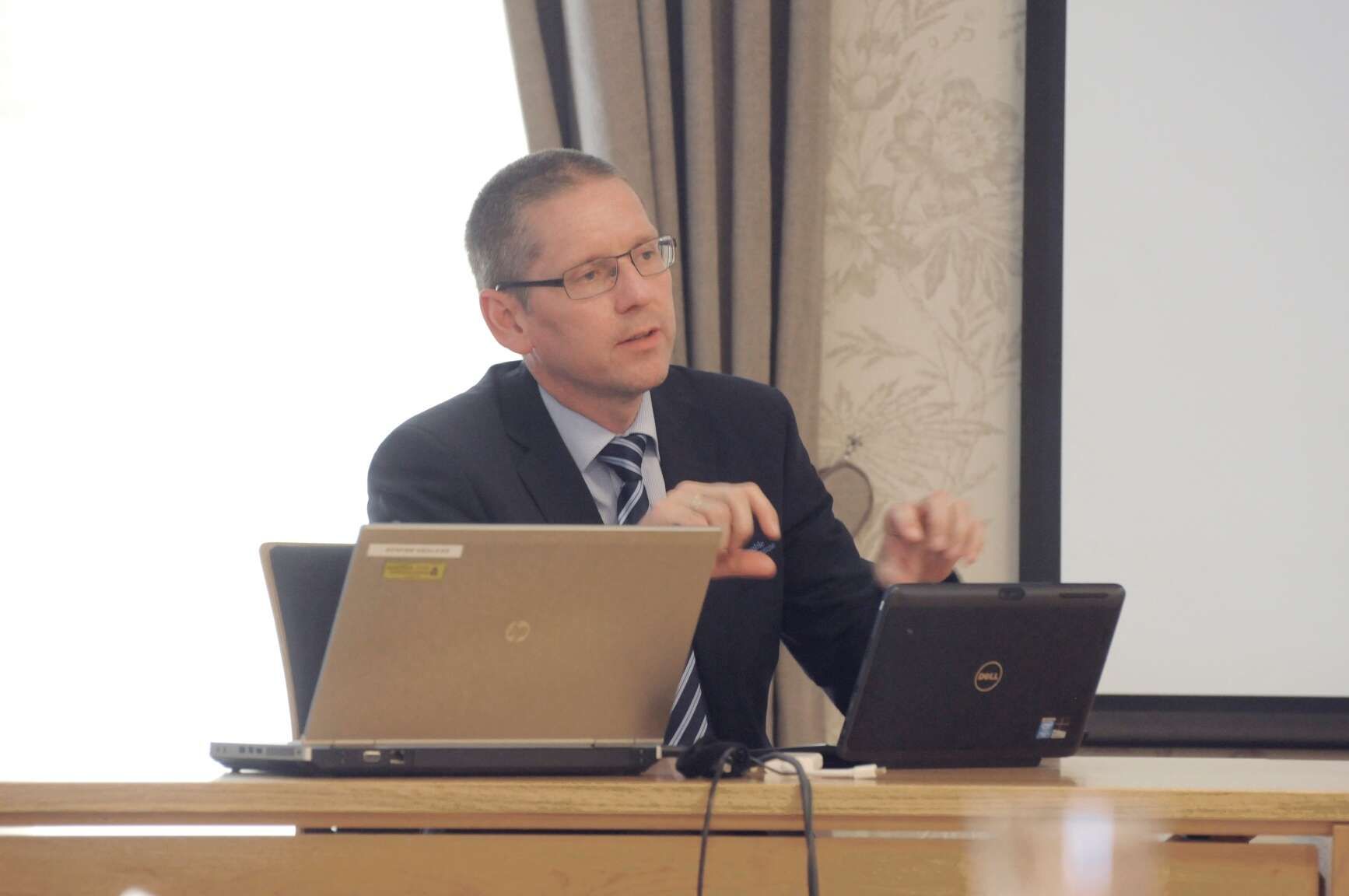 Hysj-kontroller gir skjenkesteder flere riper i lakken - varden.no