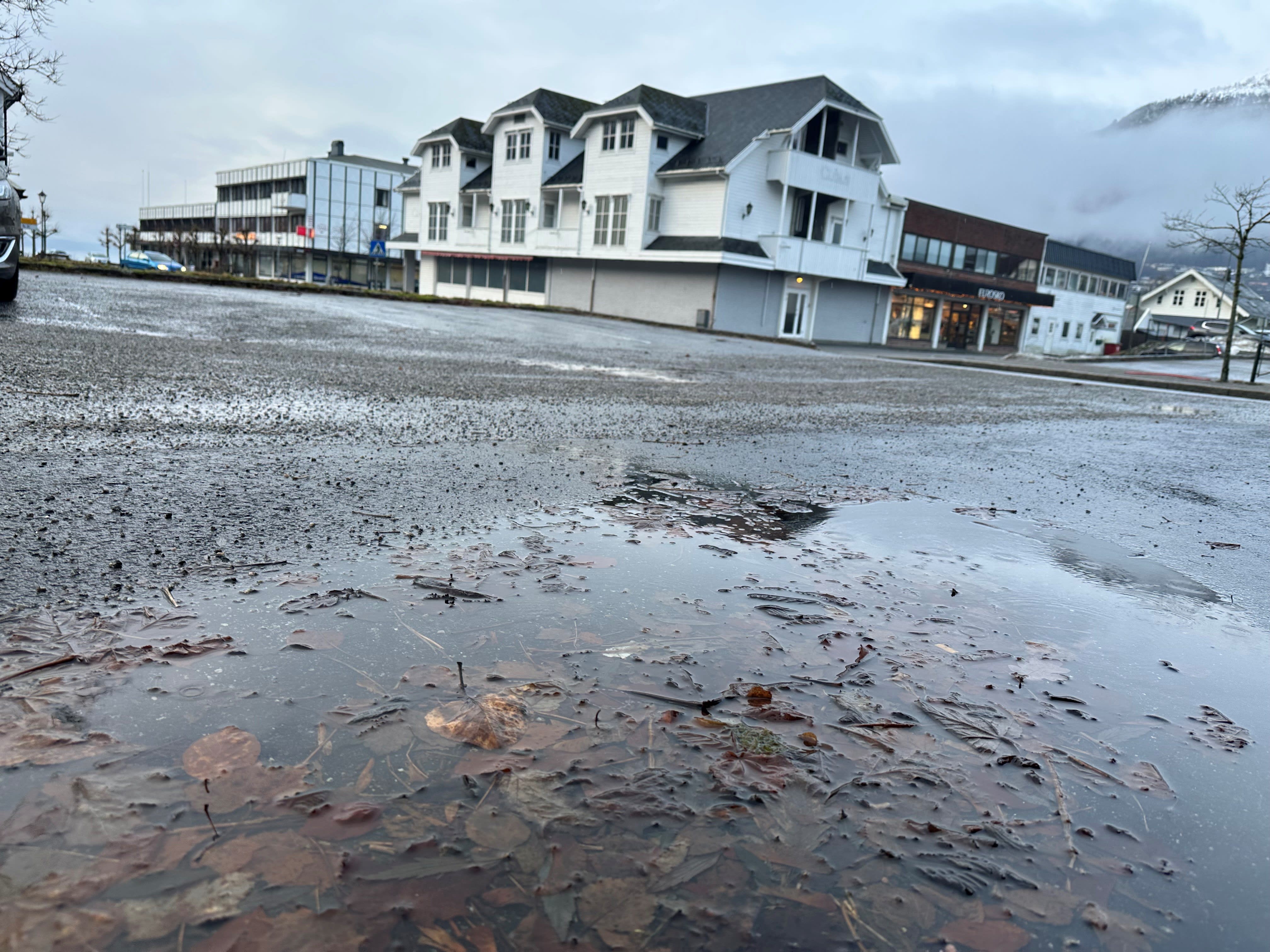 Siste dagen med sol for no - sludd, regn og nysnø på veg - fjordabladet.no