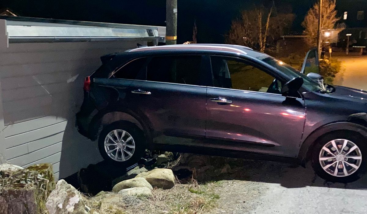 Her sto bilen - kvinne kjørt til sykehus for sjekk - randaberg24.no Her sto bilen - kvinne kjørt til sykehus for sjekk - randaberg24.no