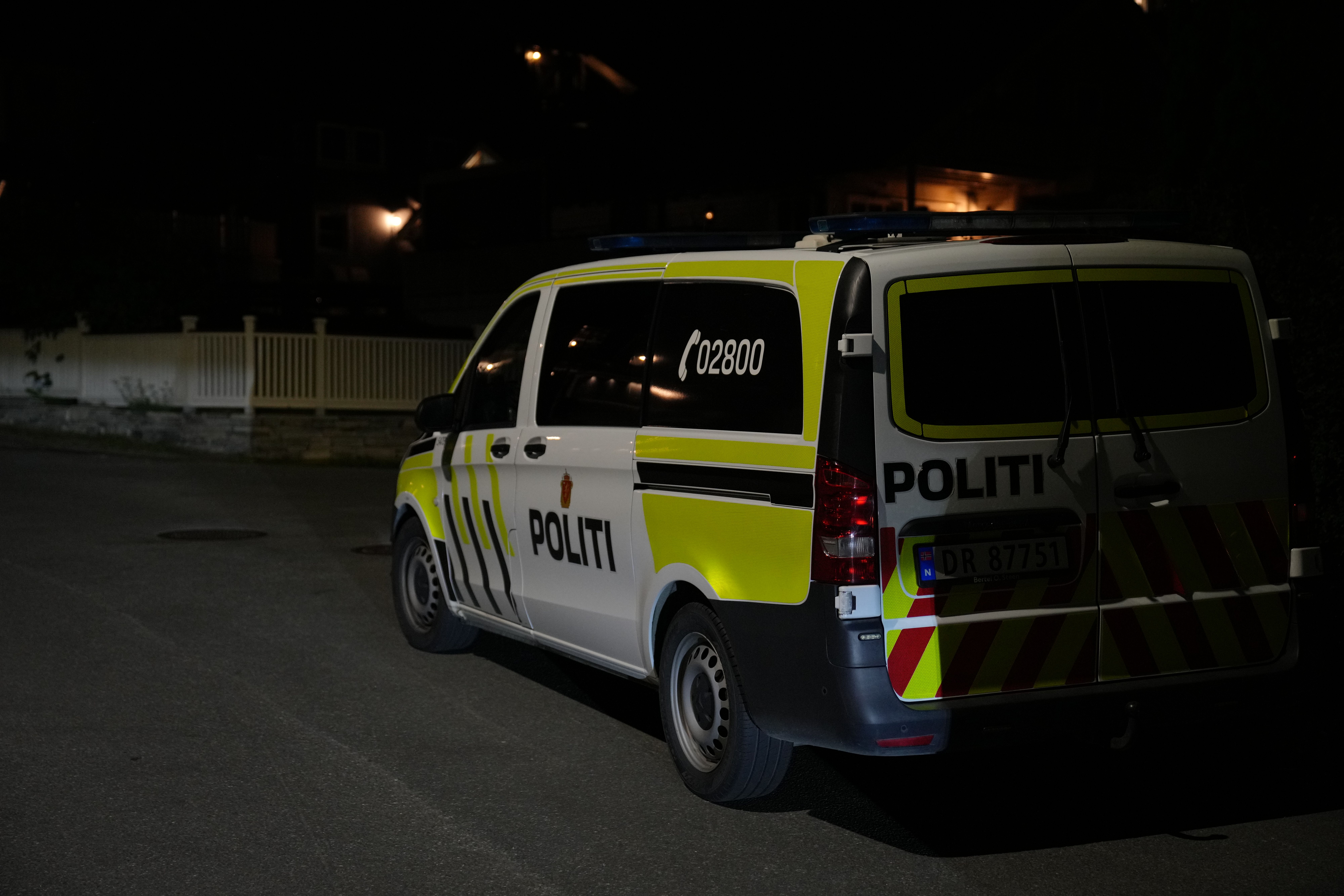 Stor politiaksjon i Trondheim: - Mann stukket med en skarp gjenstand ...