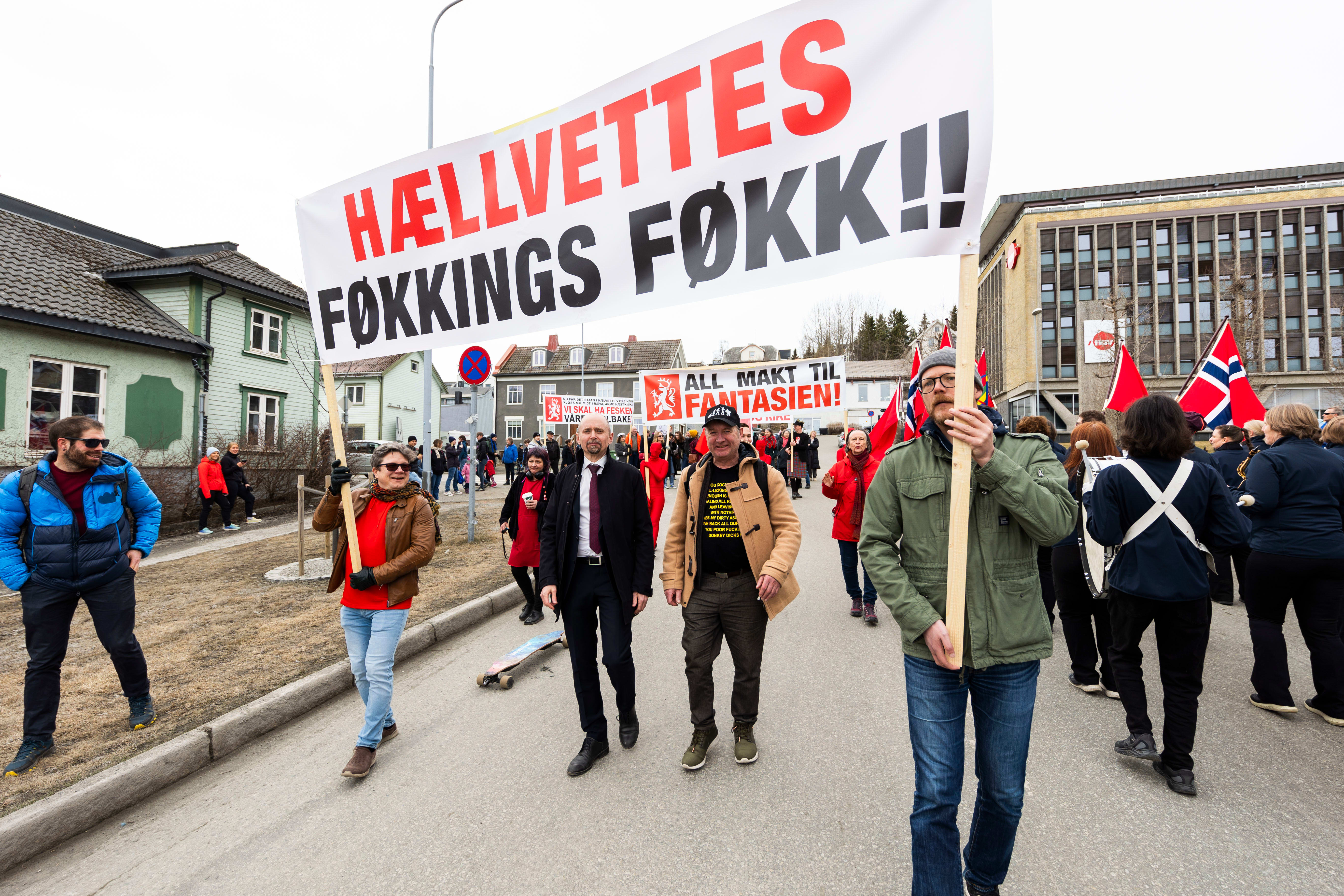 Parolene vekker oppsikt: – Handler om frustrasjon - itromso.no