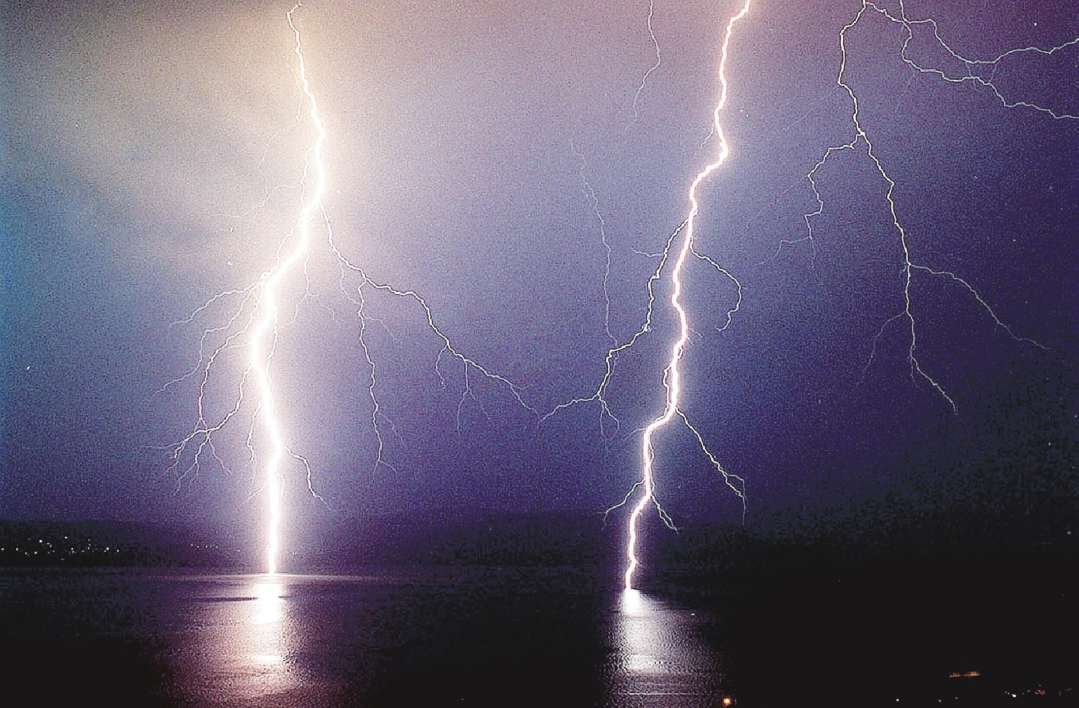 Farevar­sel for lyn - fvn.no