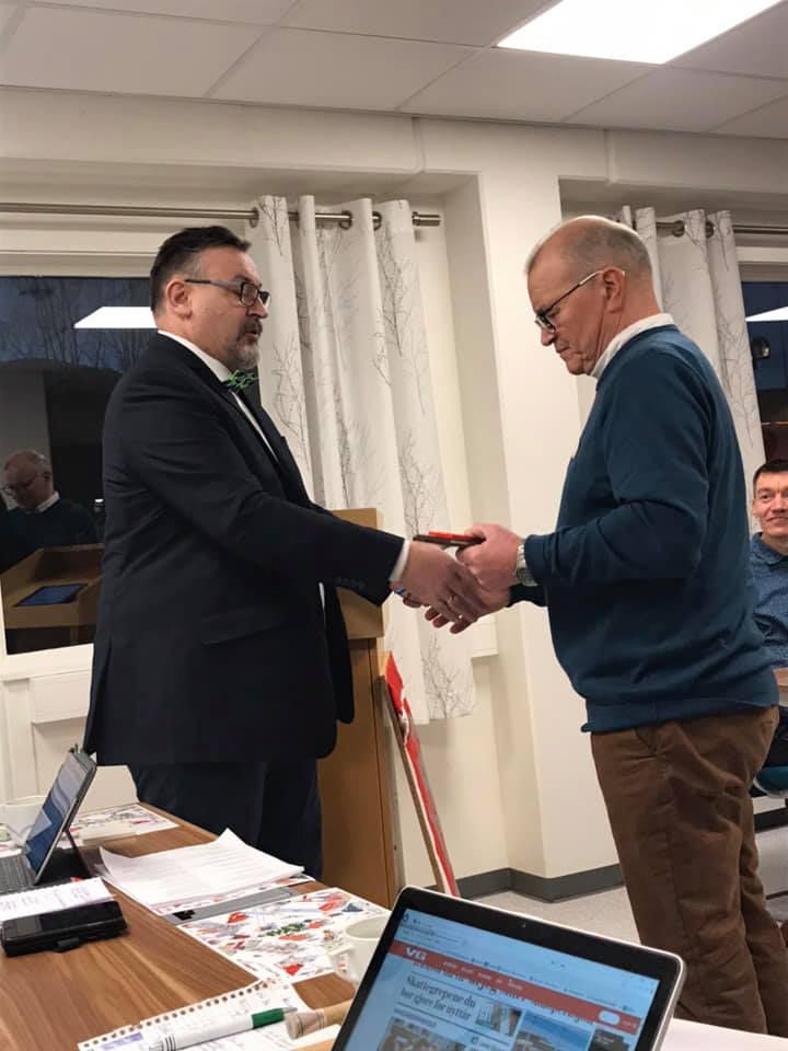 Svein Arild Soleng ble hedret for sitt arbeid - framtidinord.no