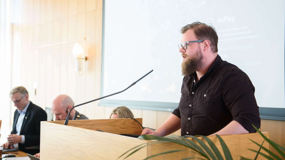 Støtte til ishall på fylket - sunnhordland.no Støtte til ishall på fylket - sunnhordland.no