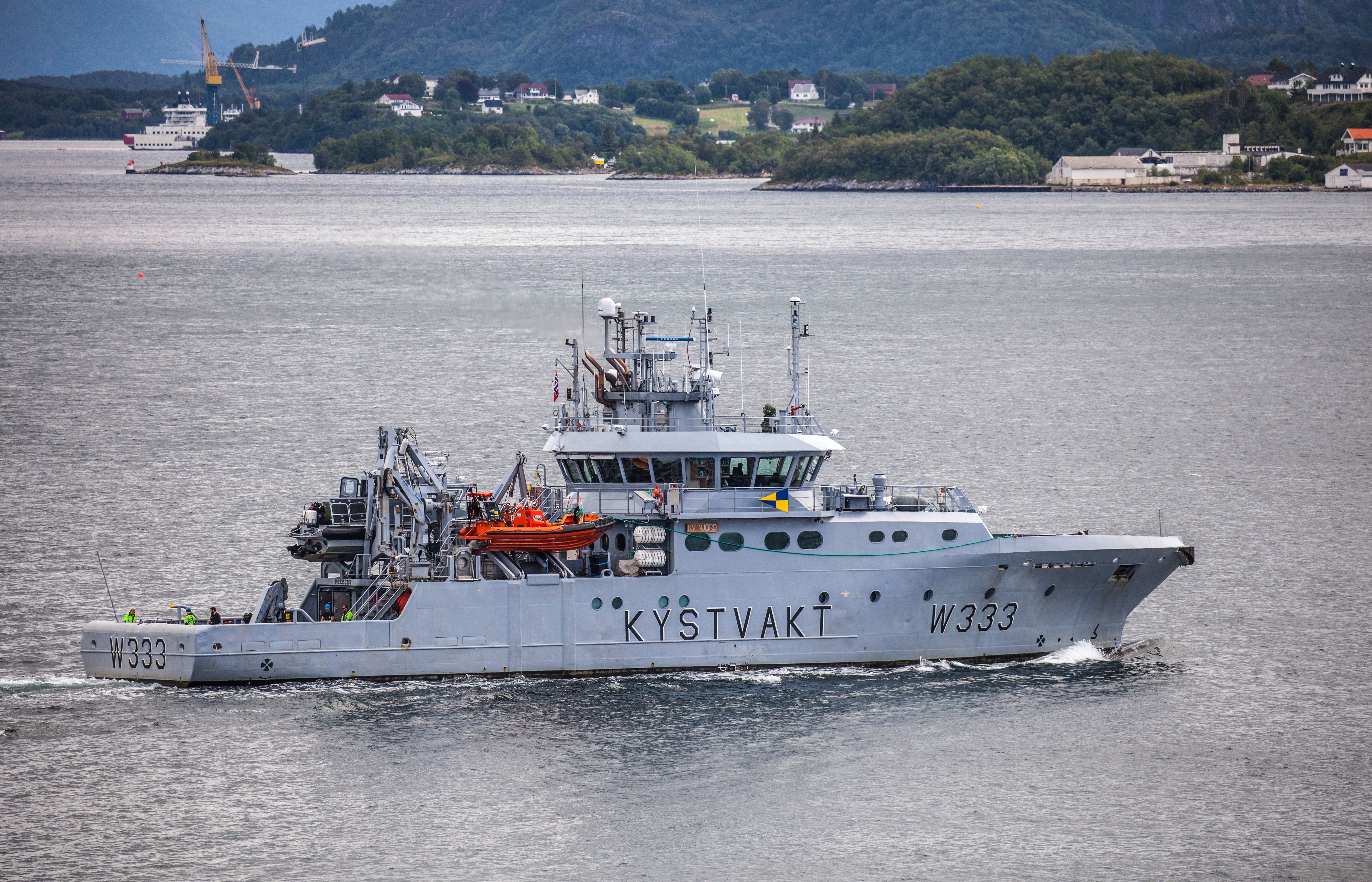 Skipssjef i Kystvakten: Vil ha slutt på nærgående droner - rbnett.no