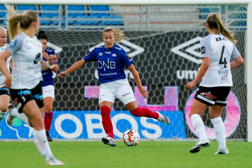Her debuterer Stine (16) for Norges beste lag - andalsnes-avis.no