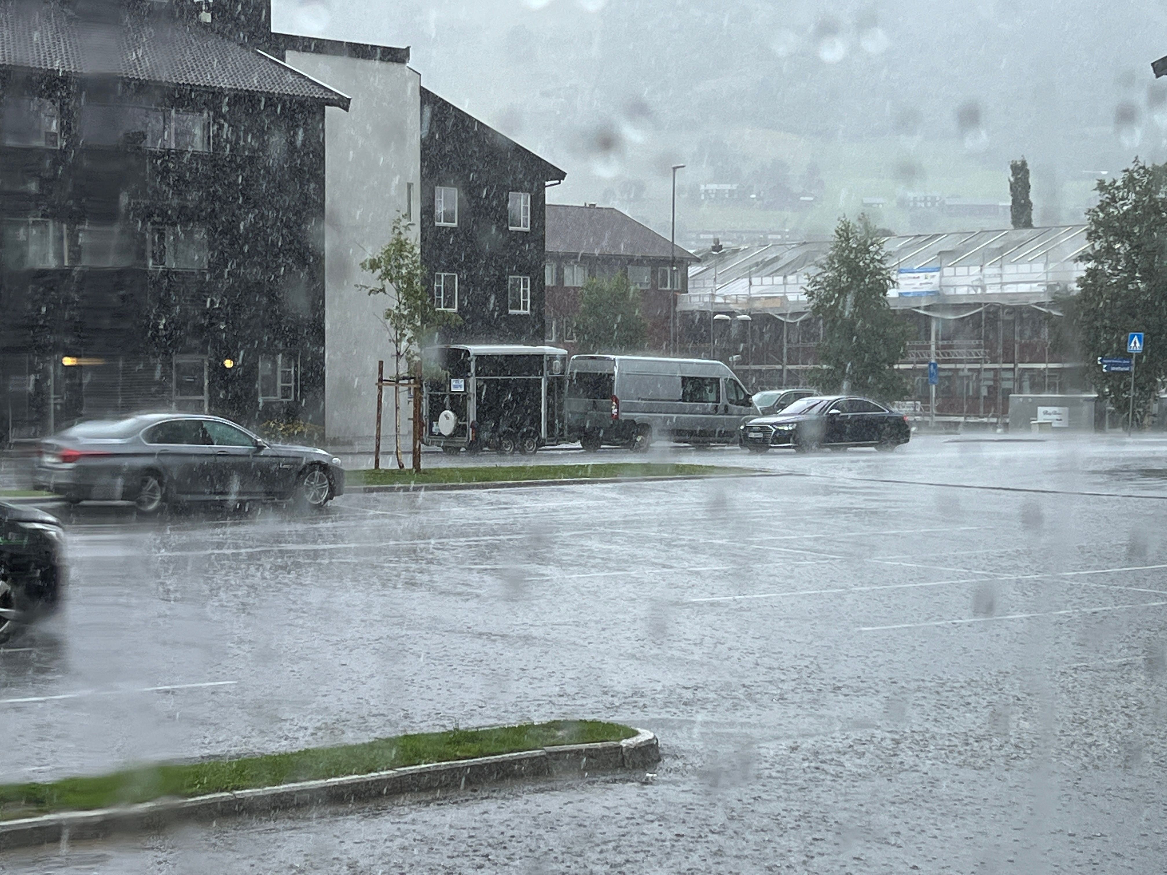 Regn med mer nedbør i august: Våteste juli på 25 år - opp.no