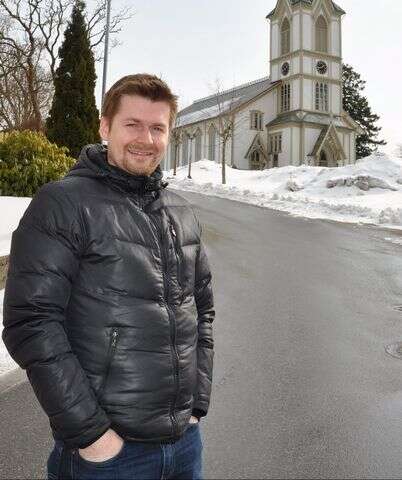 Lys våken i kirken - lp.no