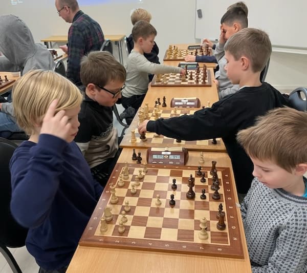 Sjakklubben satser med nytt prosjekt: – Gjør terskelen lavere for å få ...