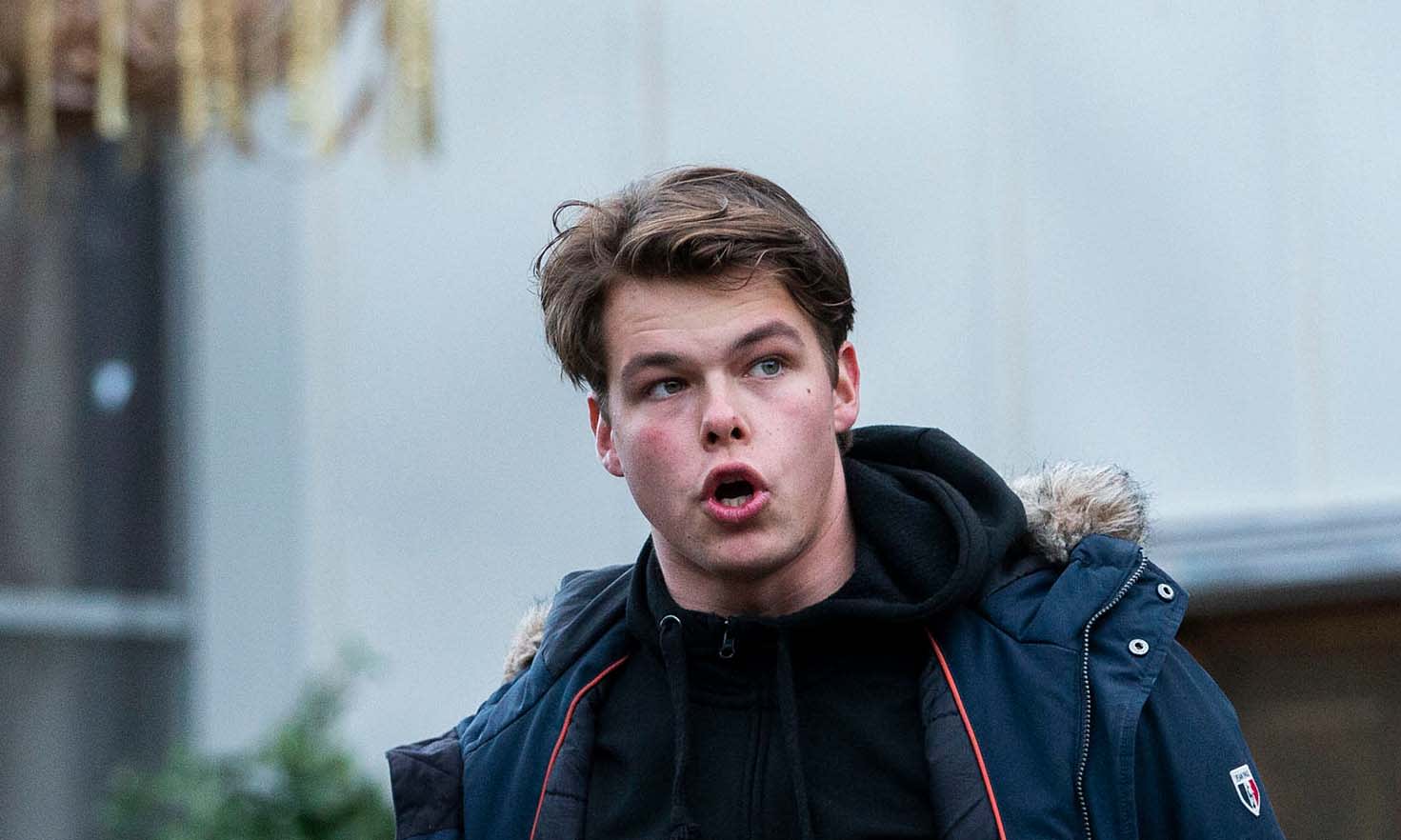 Har signert med verdens største plateselskap: – De var på hugget ...