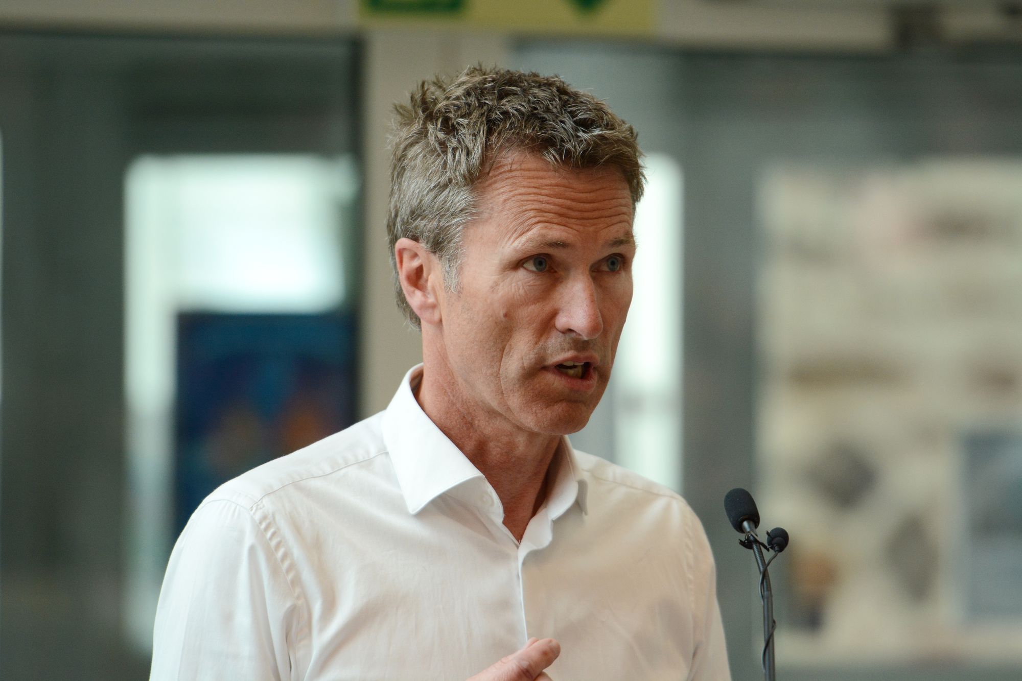 Fylkes­poli­tikerne ønsker å bevare skolen - lister24.no