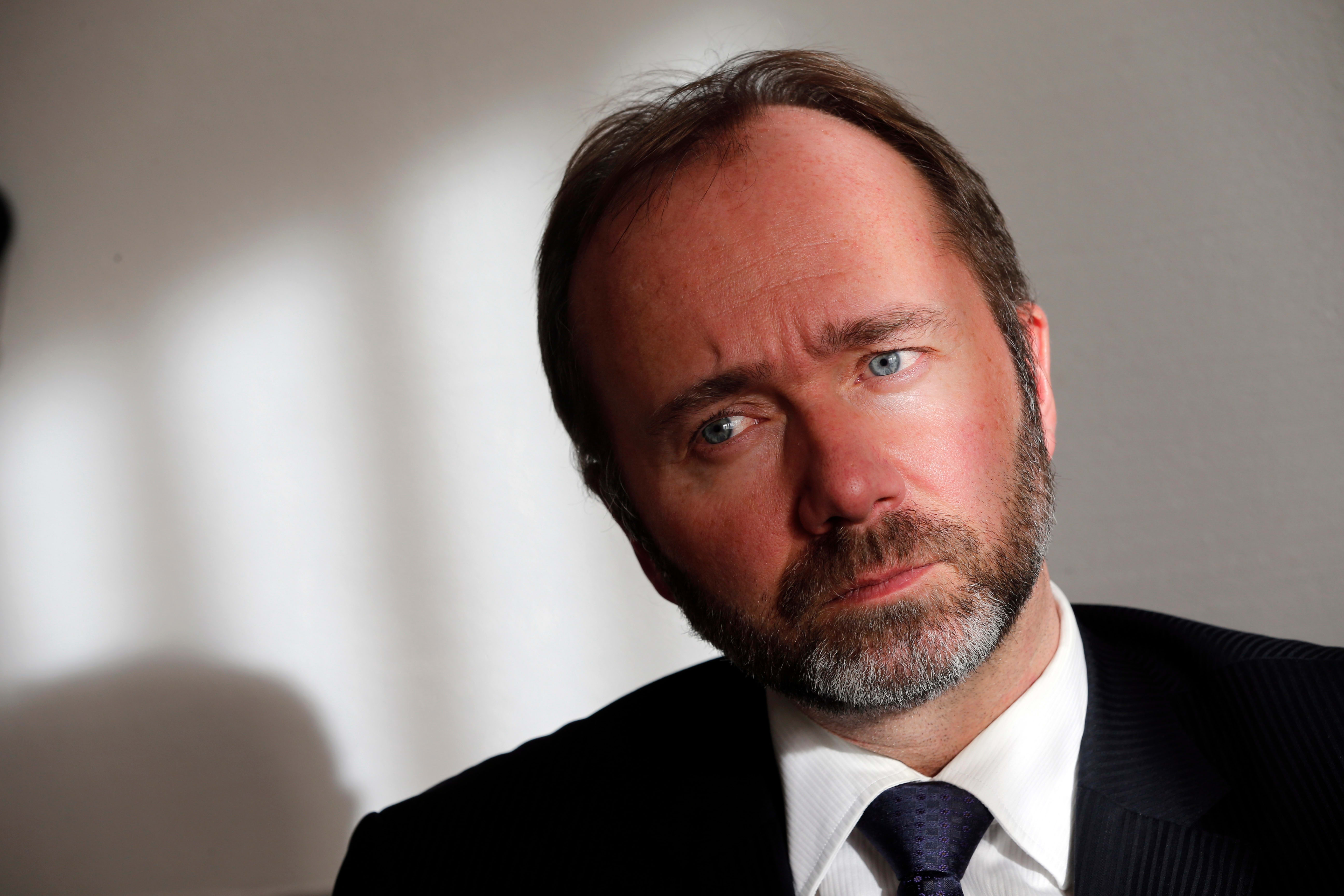 Giske sier ja til væpnede vakter på skip - smp.no