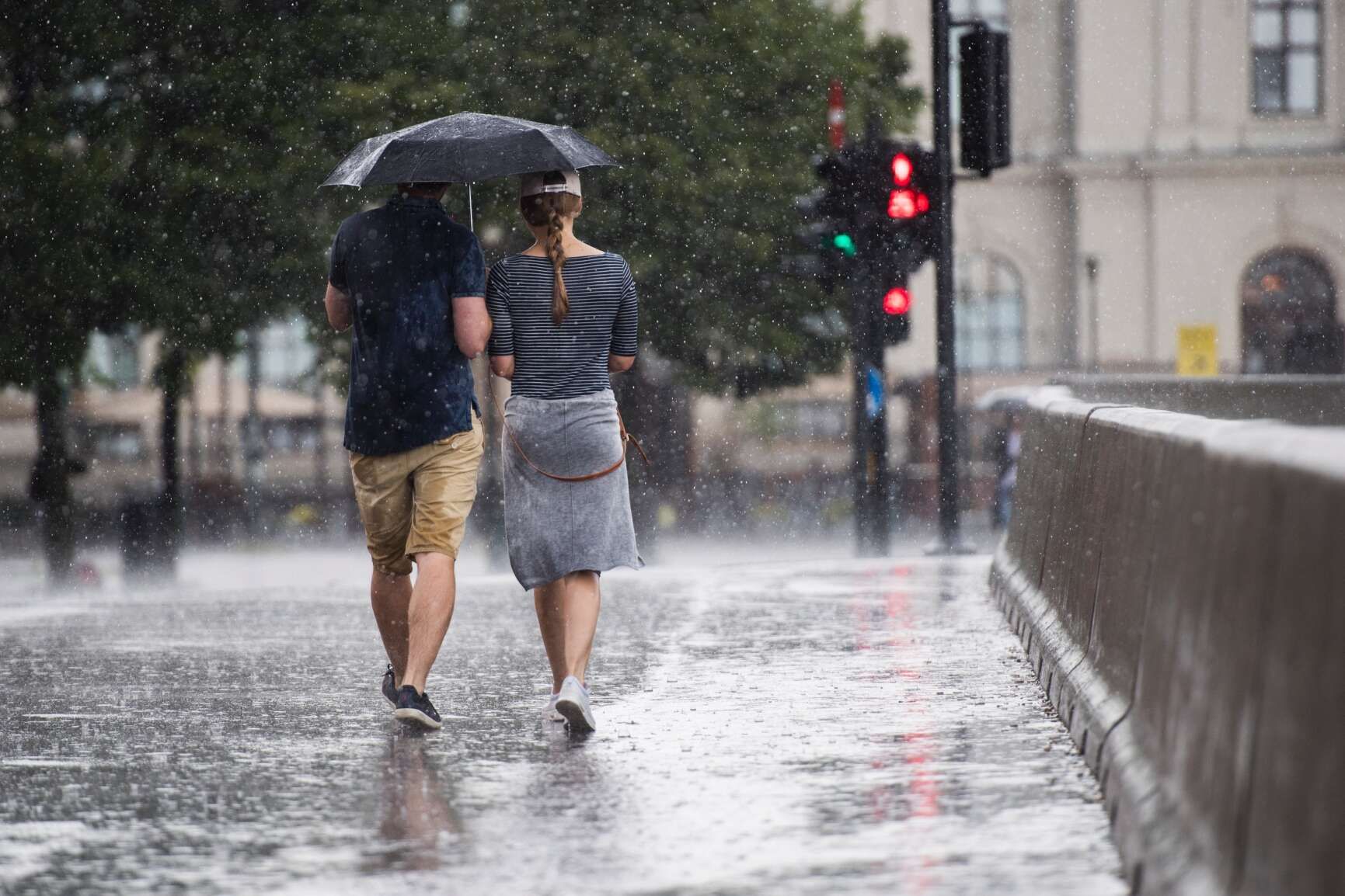 Endelig kommer regnet! Vær obs på svært kraftig vind - varden.no
