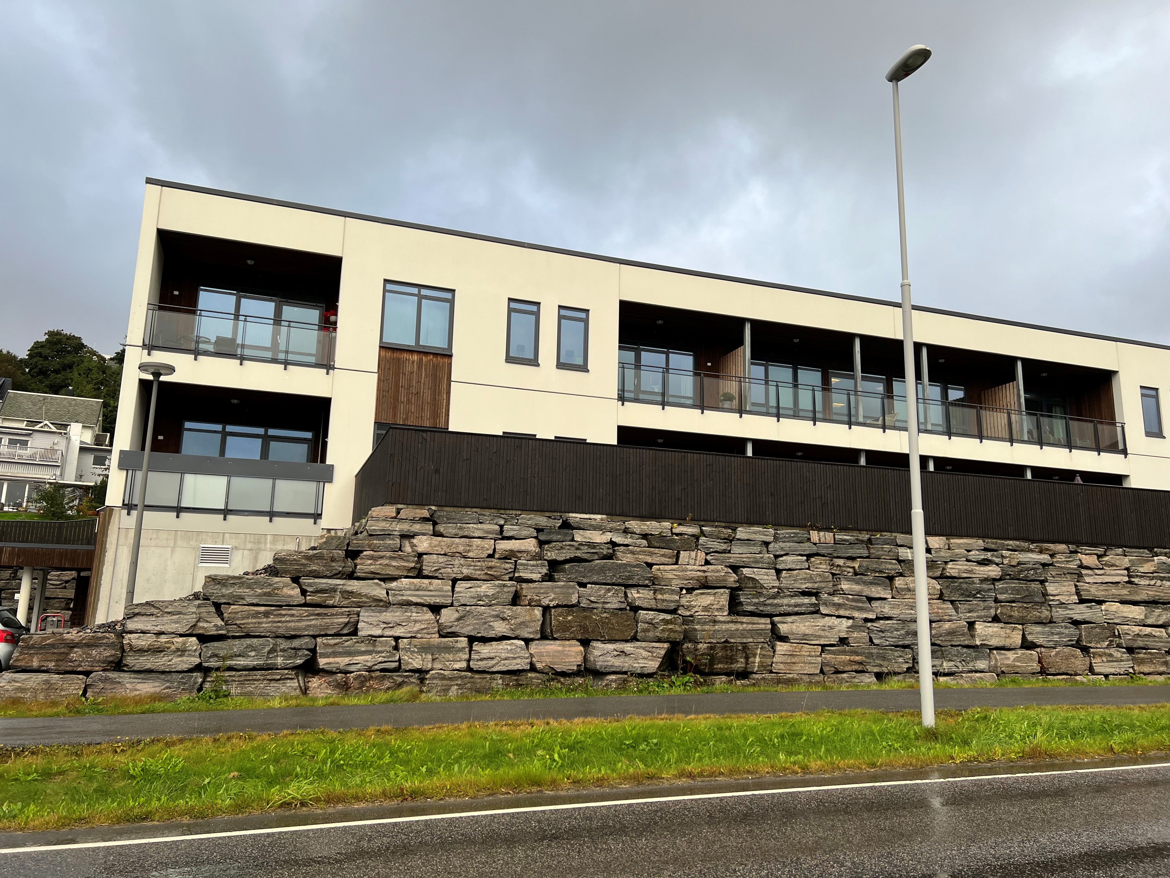 10 vil bli avdelingsleiar i Ulstein - smp.no