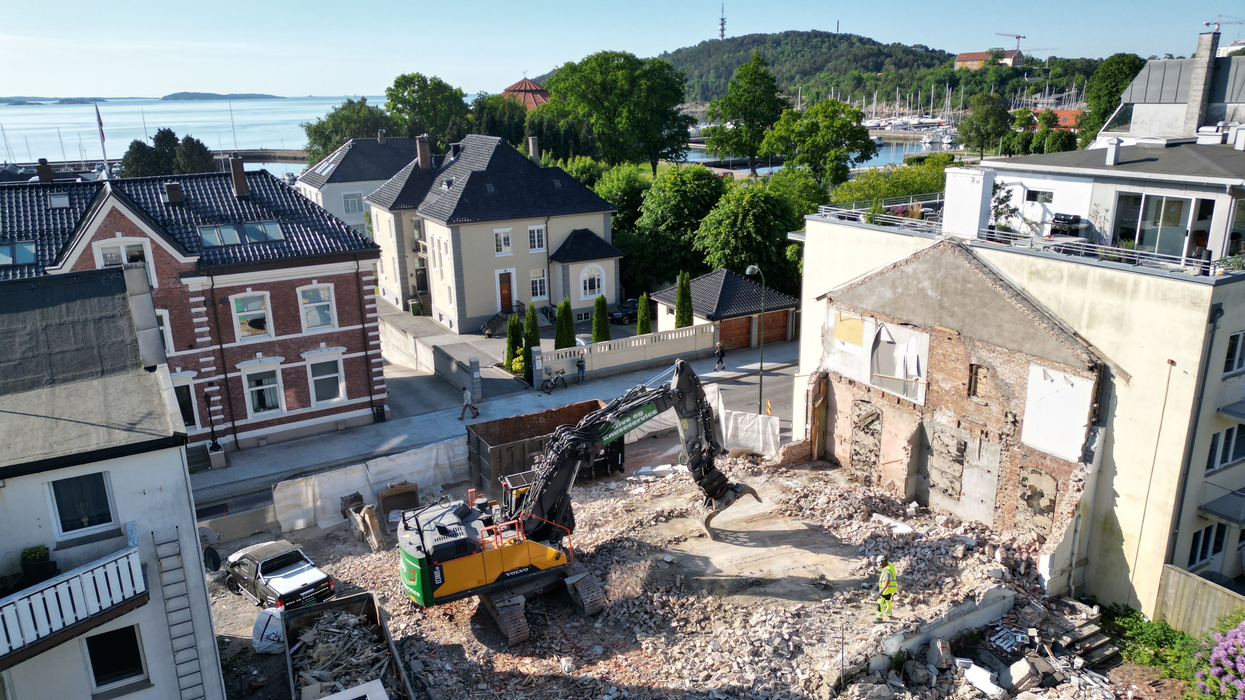 Murhus revet – opp kommer et nytt og større - fvn.no