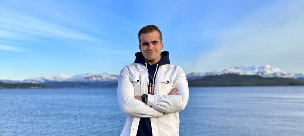 Joakim (19) fra Senja skal lede Troms Unge Høyre - folkebladet.no Joakim (19) fra Senja skal lede Troms Unge Høyre - folkebladet.no