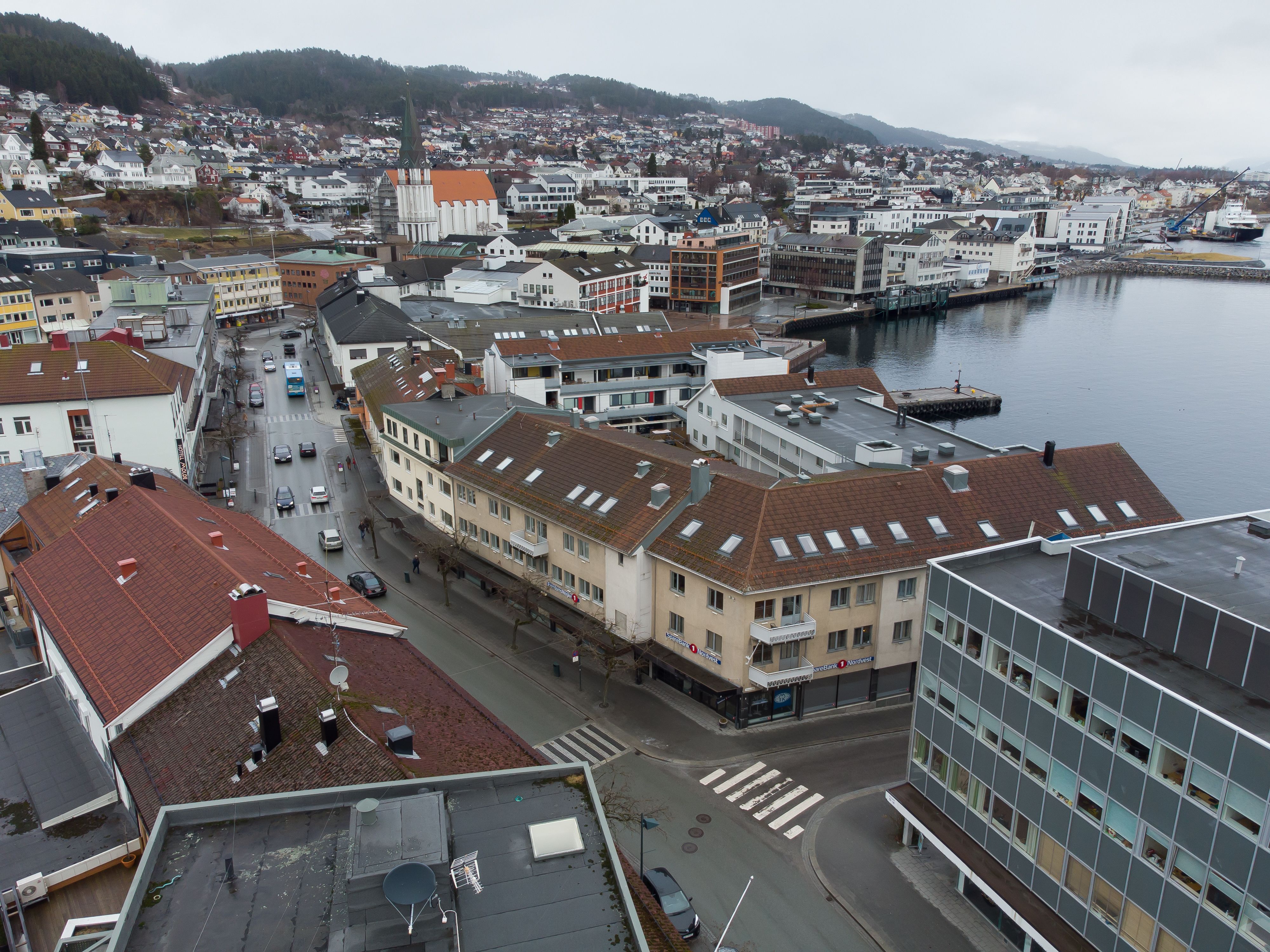 Dyrere og utvidet innkrevingstid – slik kan parkering i Molde sentrum ...