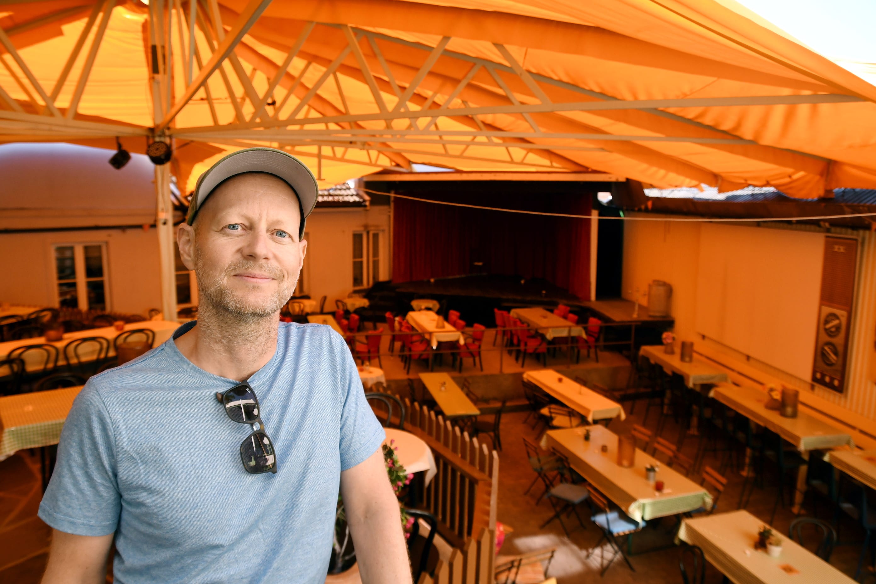 Bytter ut show og alkohol med Jesus, kaffe og vafler - gat.no