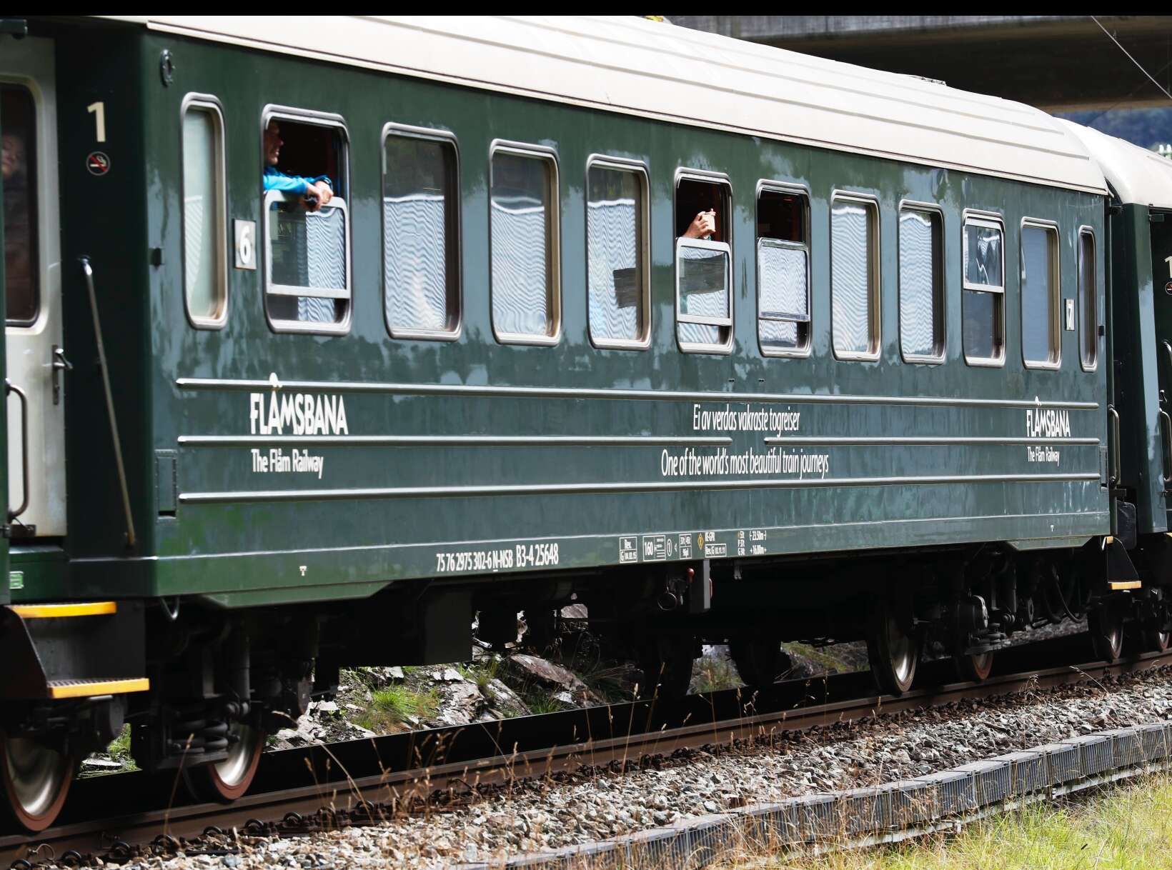 Flåmsbanen kan få nye spesialdesignede vogner - varden.no