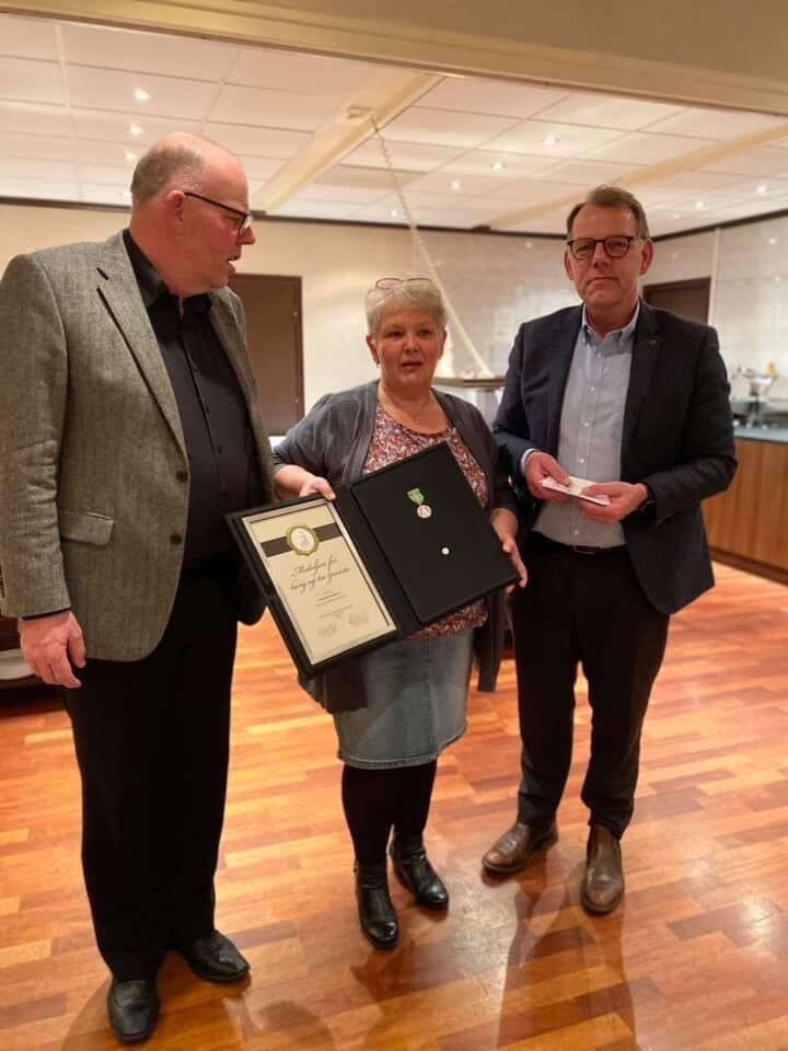 Jorunn blei heidra med medalje - sunnhordland.no