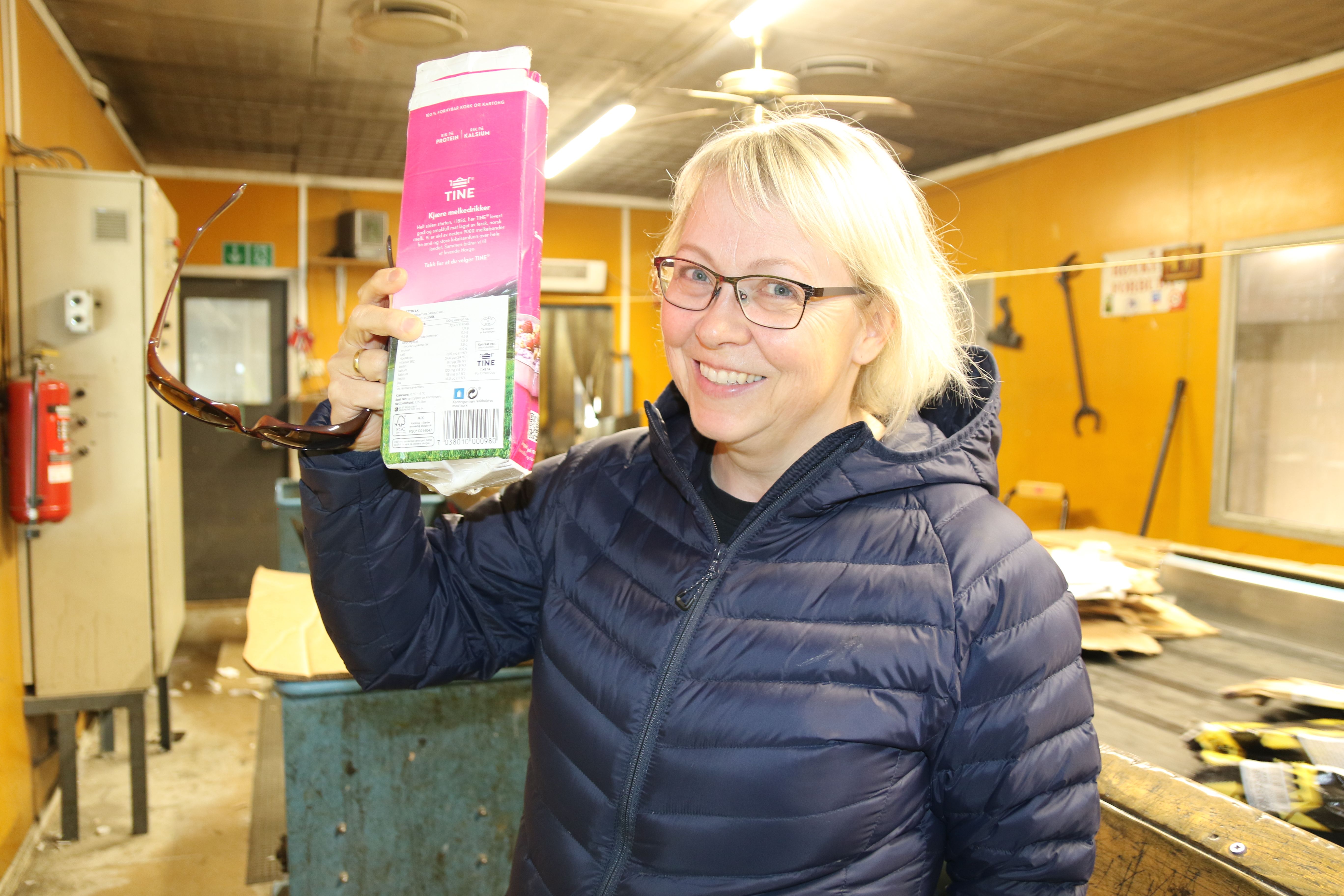 Med en kubbe kartonger sikret Ann Randi seg 10.000 kroner - folkebladet.no