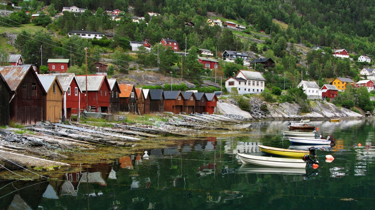 Fleire nestenulykker på smal veg - smp.no