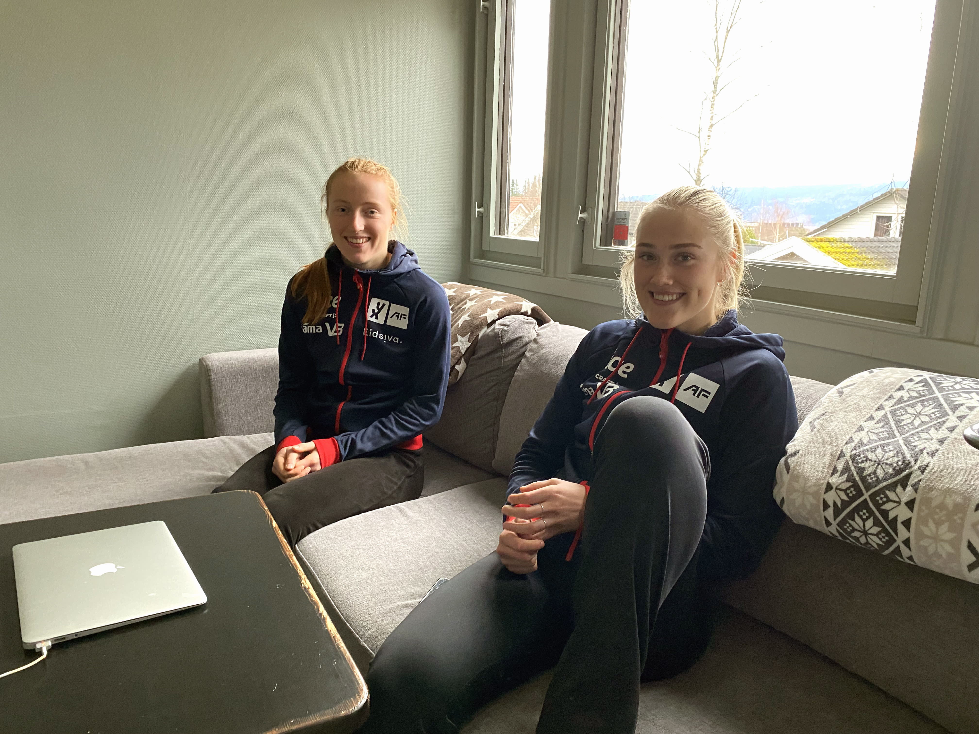 Saman om det meste: - Viss den eine er sliten tek den andre fri ...