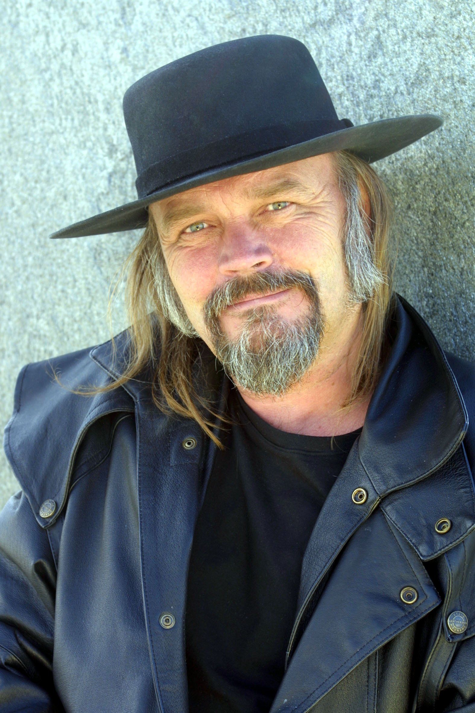 Kultur-Norge sørger over Frode Vikens bortgang - adressa.no