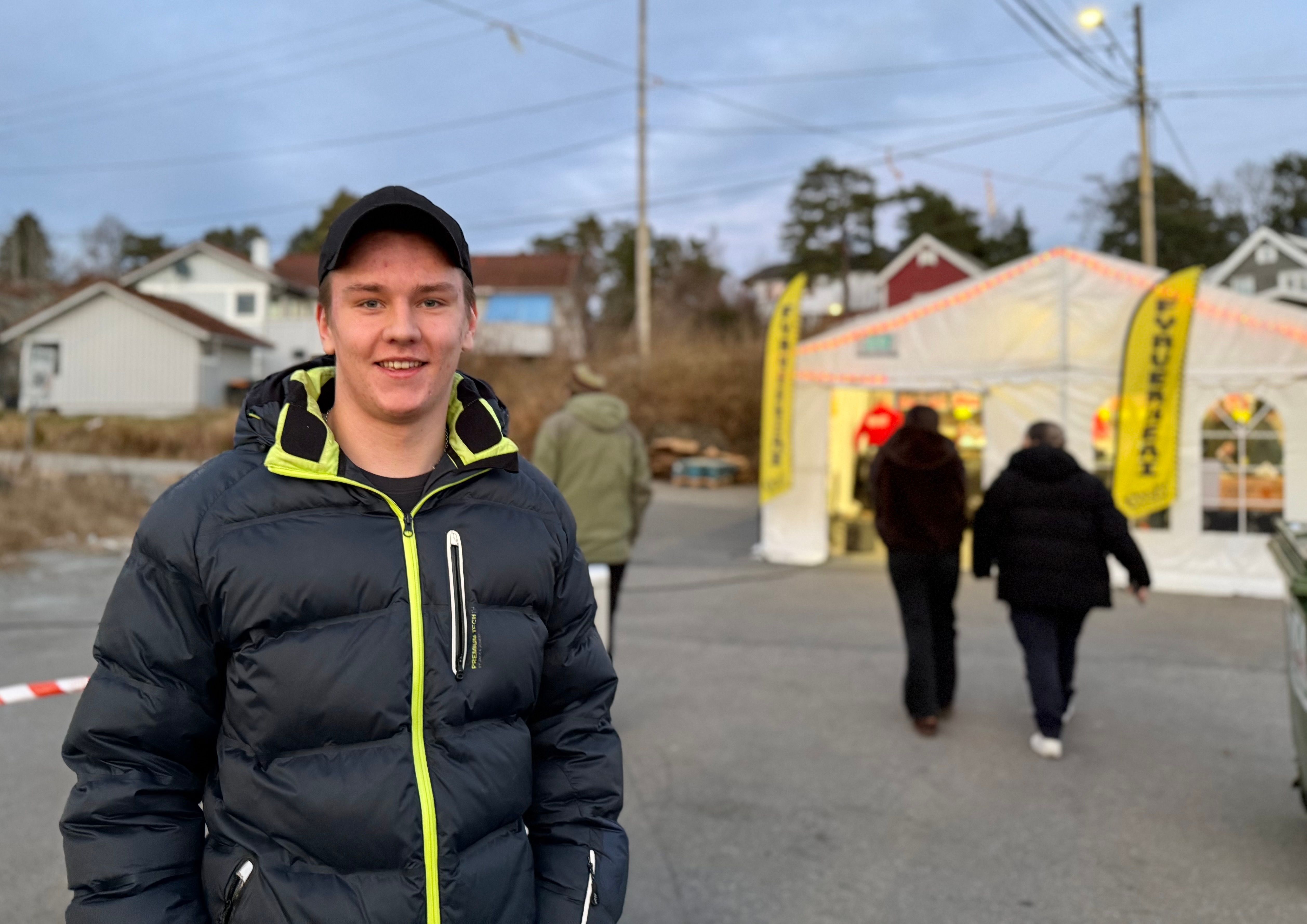 Selger fyrverkeri med klump i magen - agderposten.no