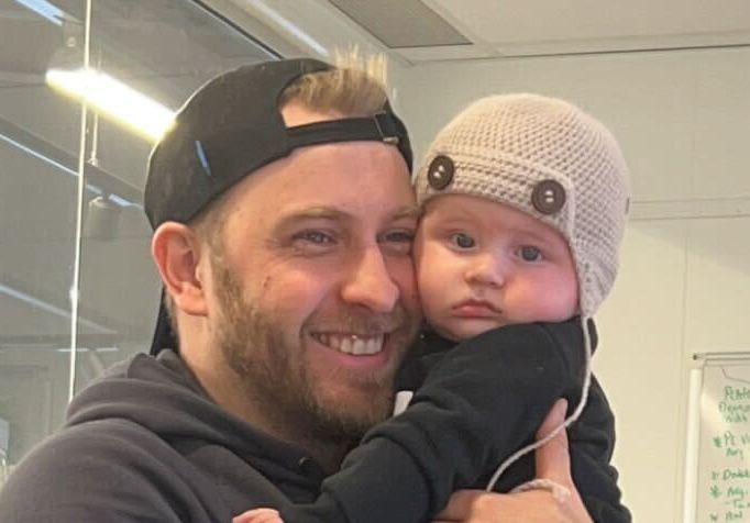 Ingmar (32) har starta for seg sjølv. No vil han overta gammal brann ...