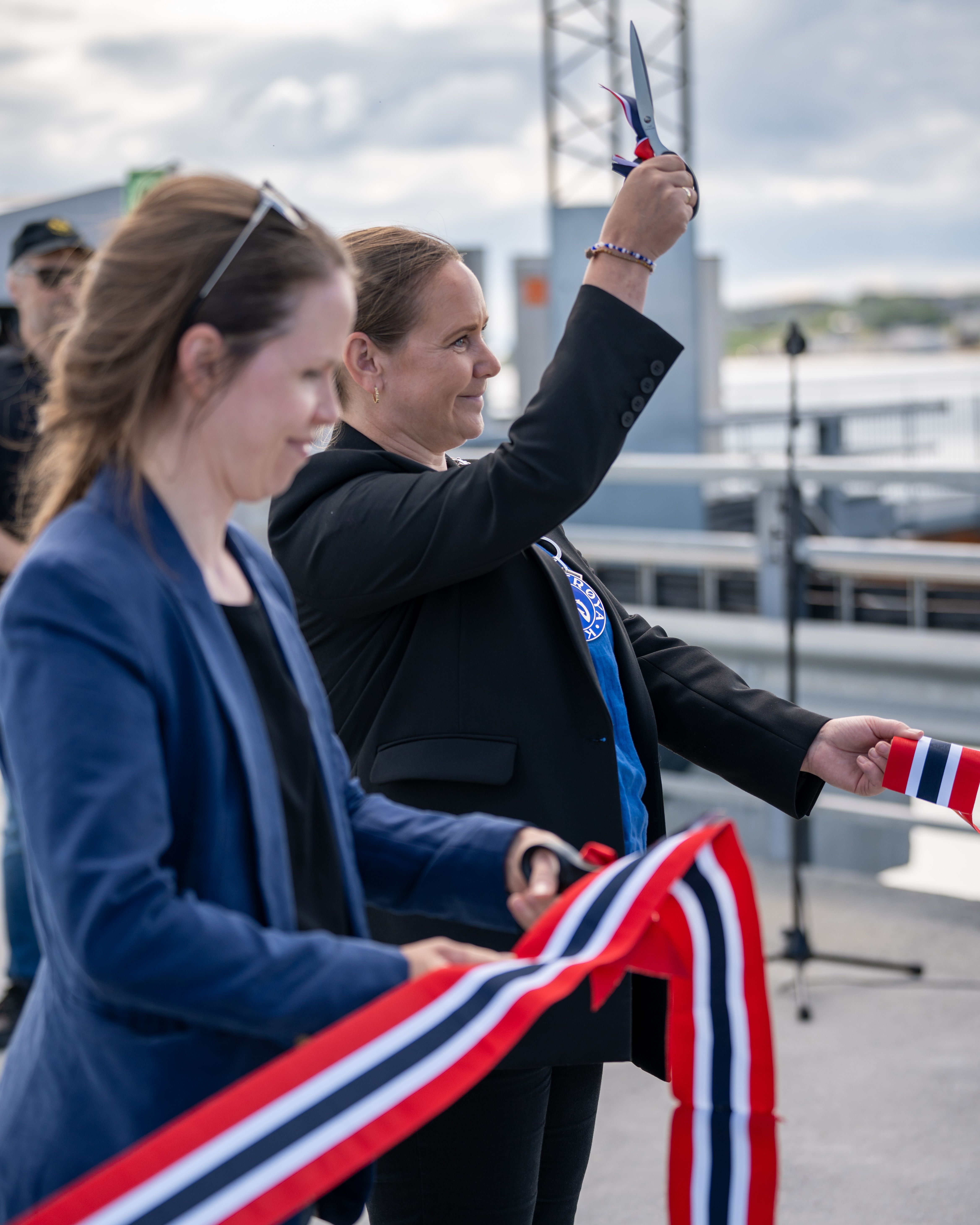 Kunne stolt klippe snora og åpne det nye anlegget - avisafroya.no