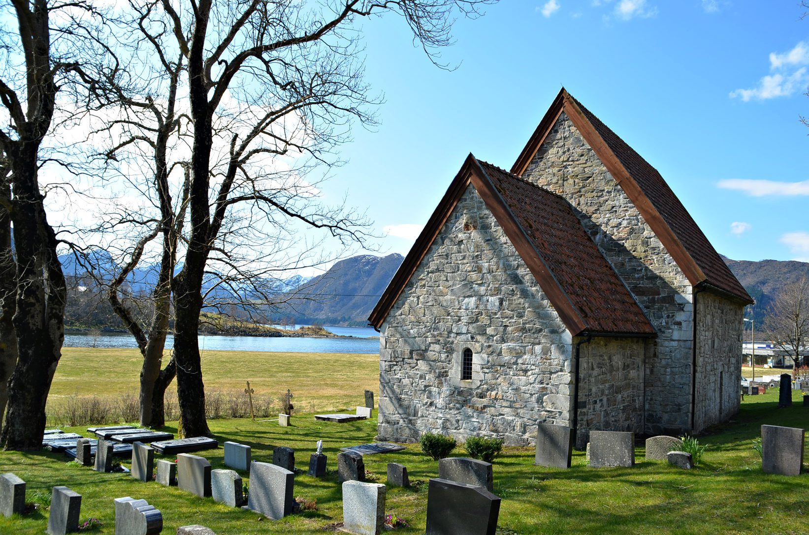 Samlar bygda til bokslepp, underhaldning og fest. Håper det blir ...