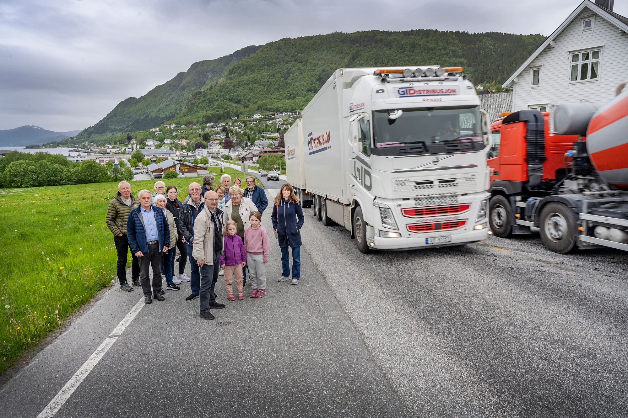 Fryktar trafikken skal dundre forbi i minst 20 år til - smp.no