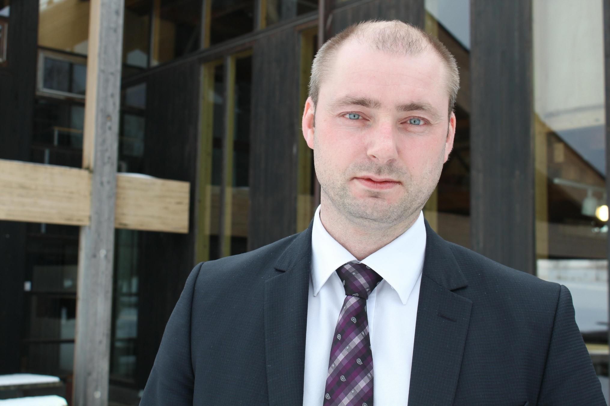 Late folk som røyker og drikker - hvor går grensene? - innherred.no