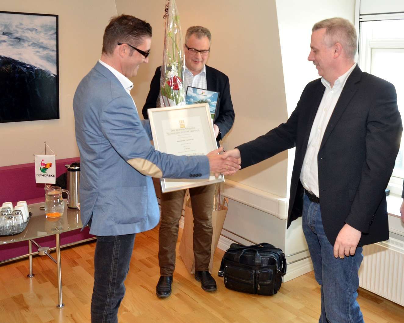 Sertifisert for oljeoppdrag - ht.no