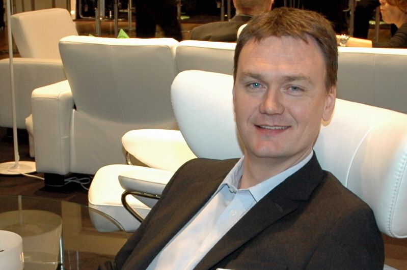 Han overtar Ekornes-roret - smp.no