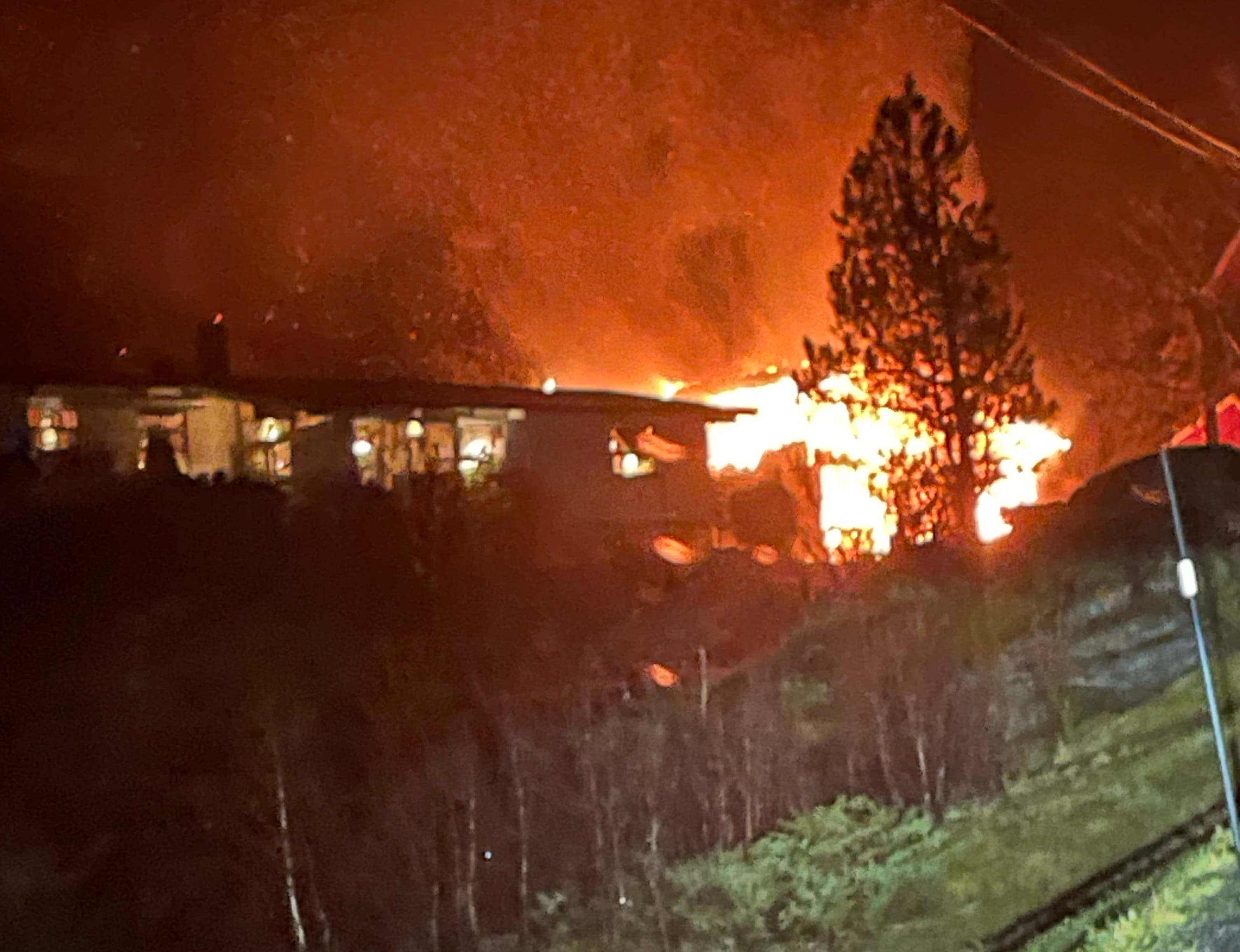Opplevde det som en eksplosiv brann - smp.no