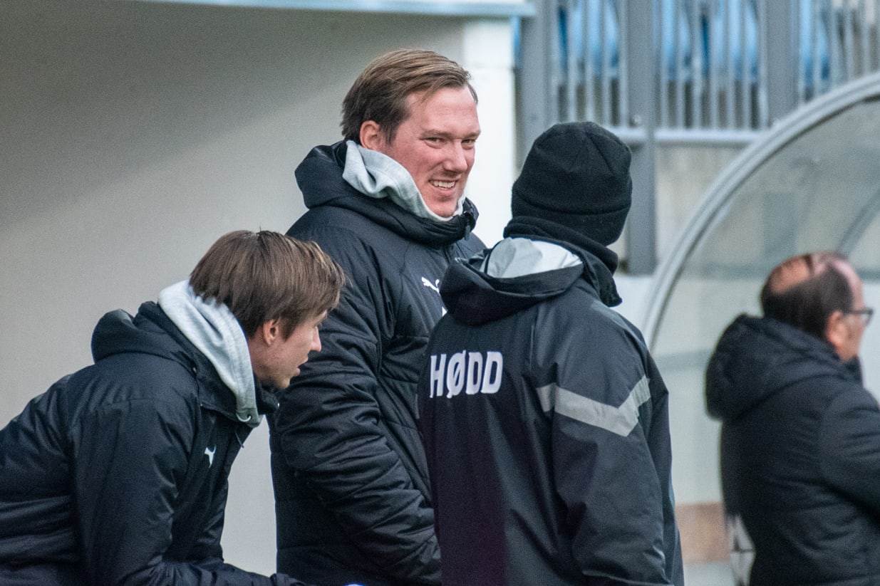 Usikker fram­tid for trenaren: – Opsjonen er ikkje brukt - smp.no