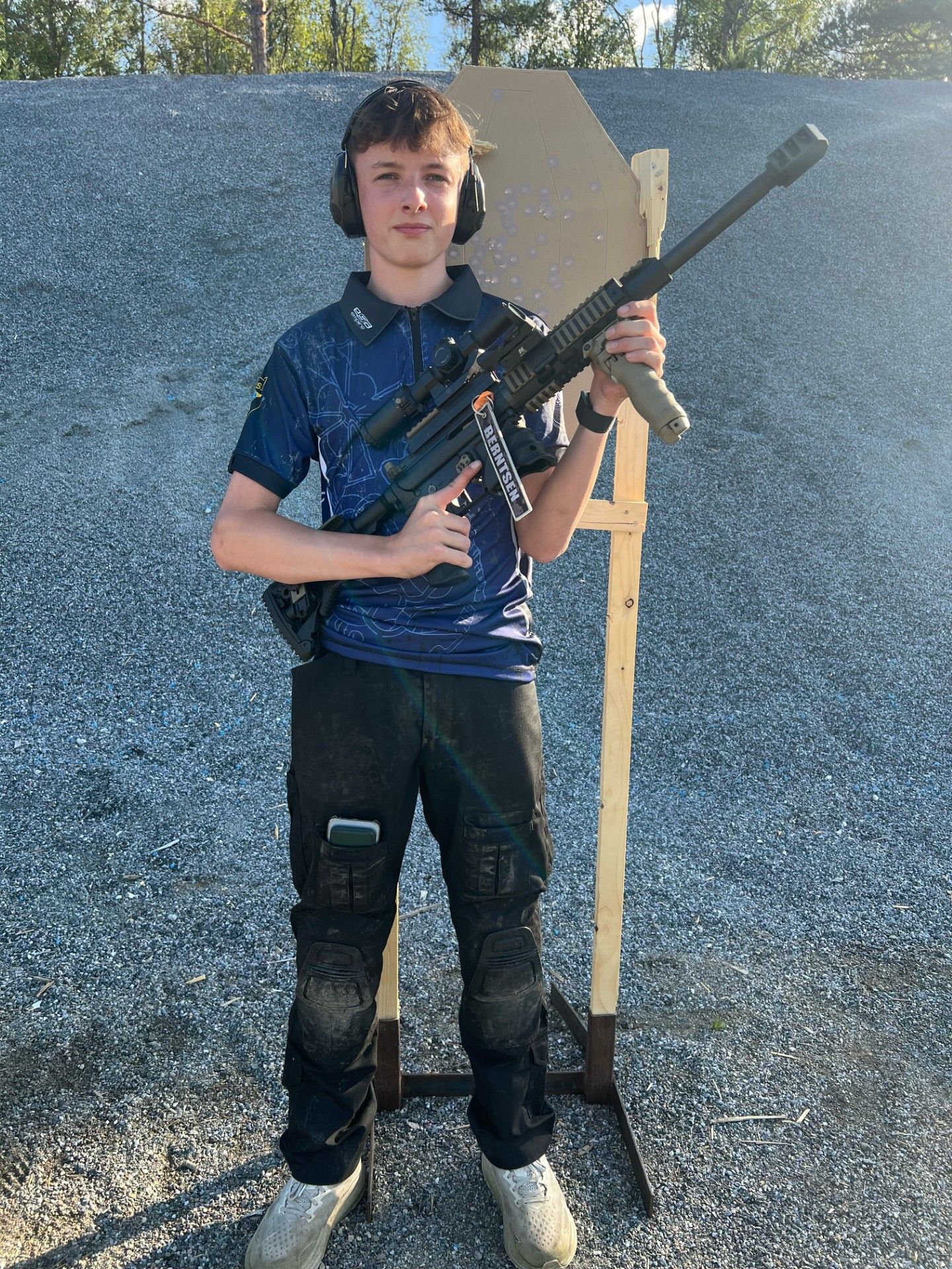 Saane (16) har bare drevet med denne sporten i tre år — nå ligger han ...