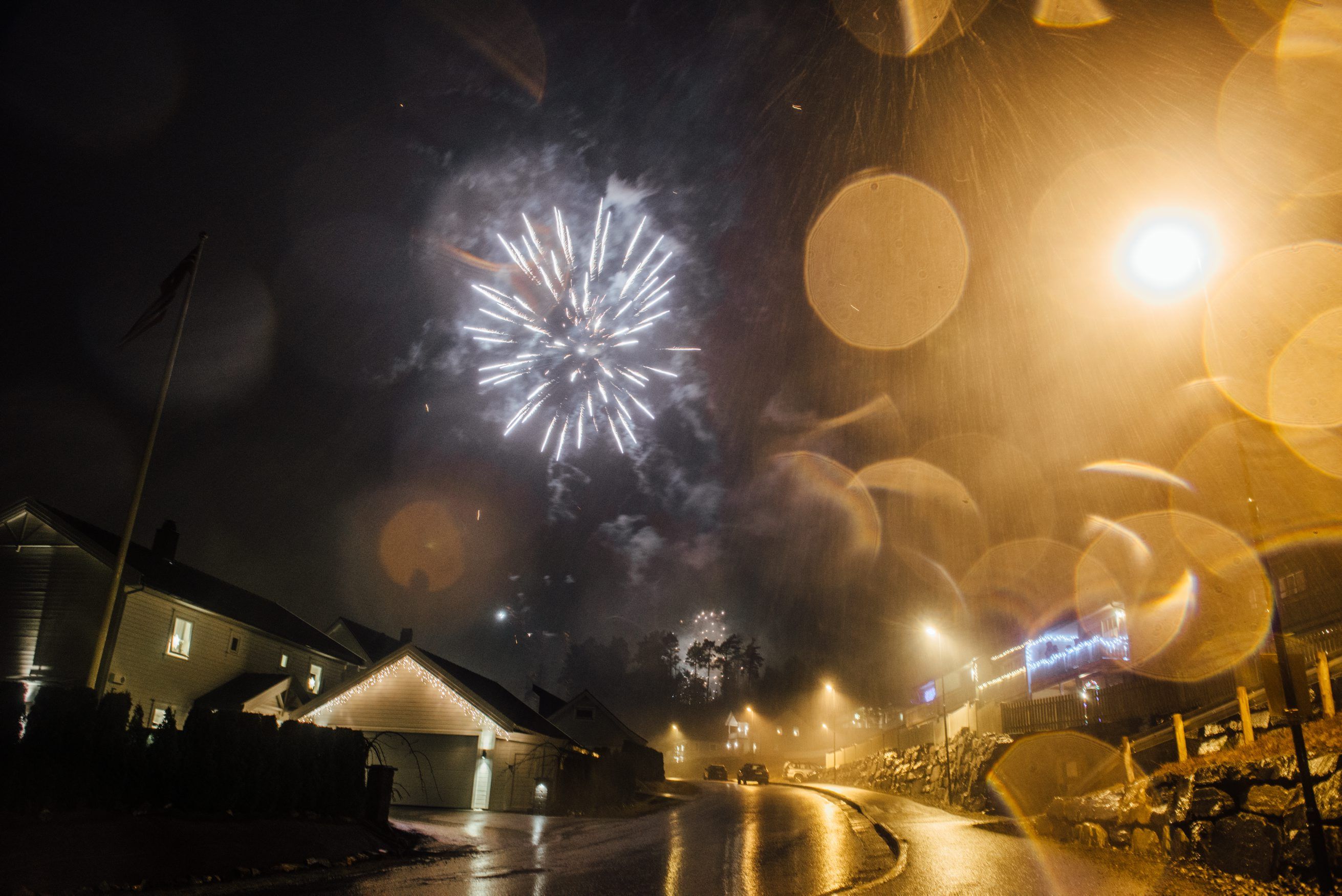 Kuling og regn på nyttårsaften? - rbnett.no