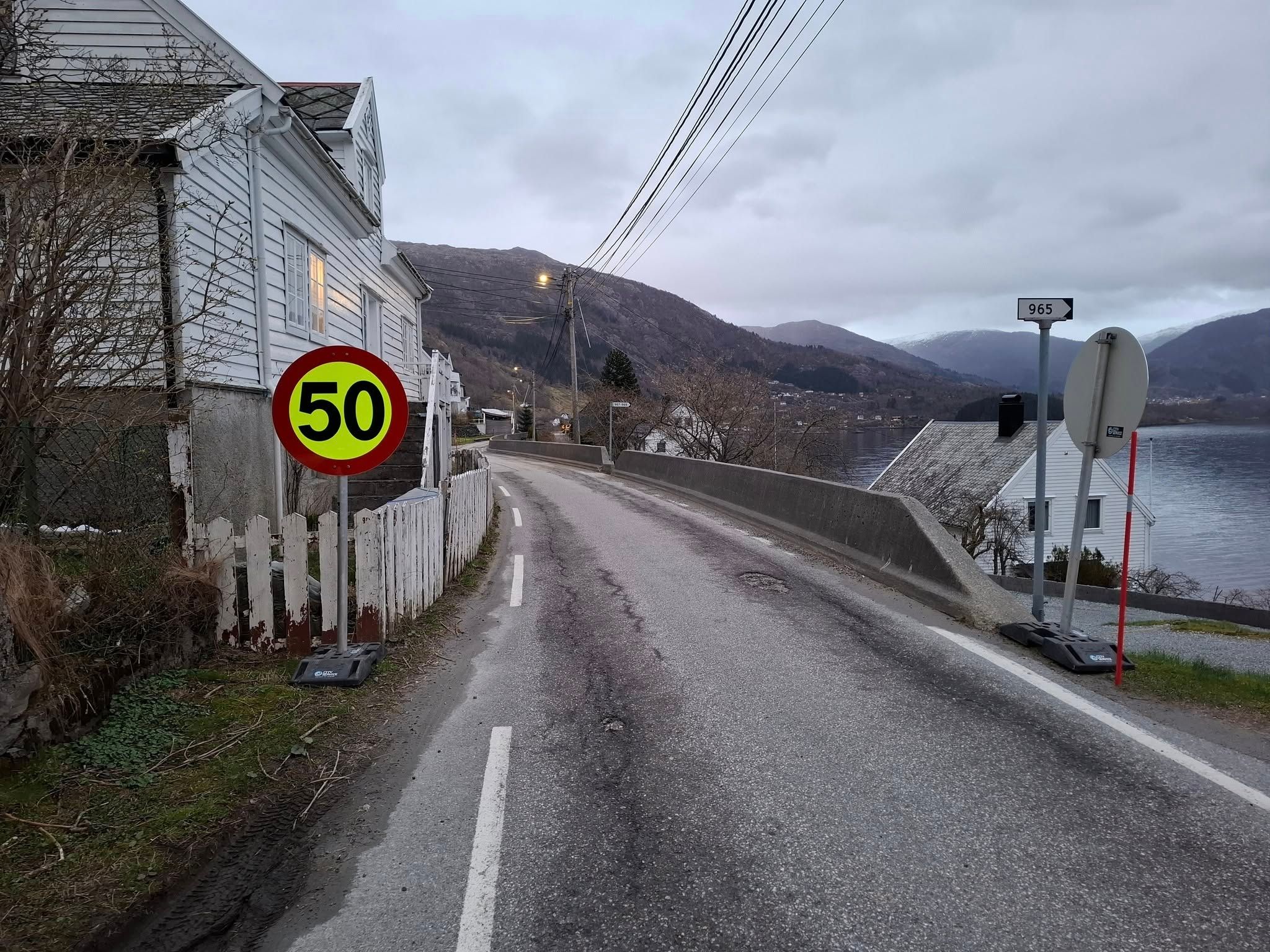 Vil endre fartsgrensa: – Kvar morgon er det rallyløp til Kvisti ...
