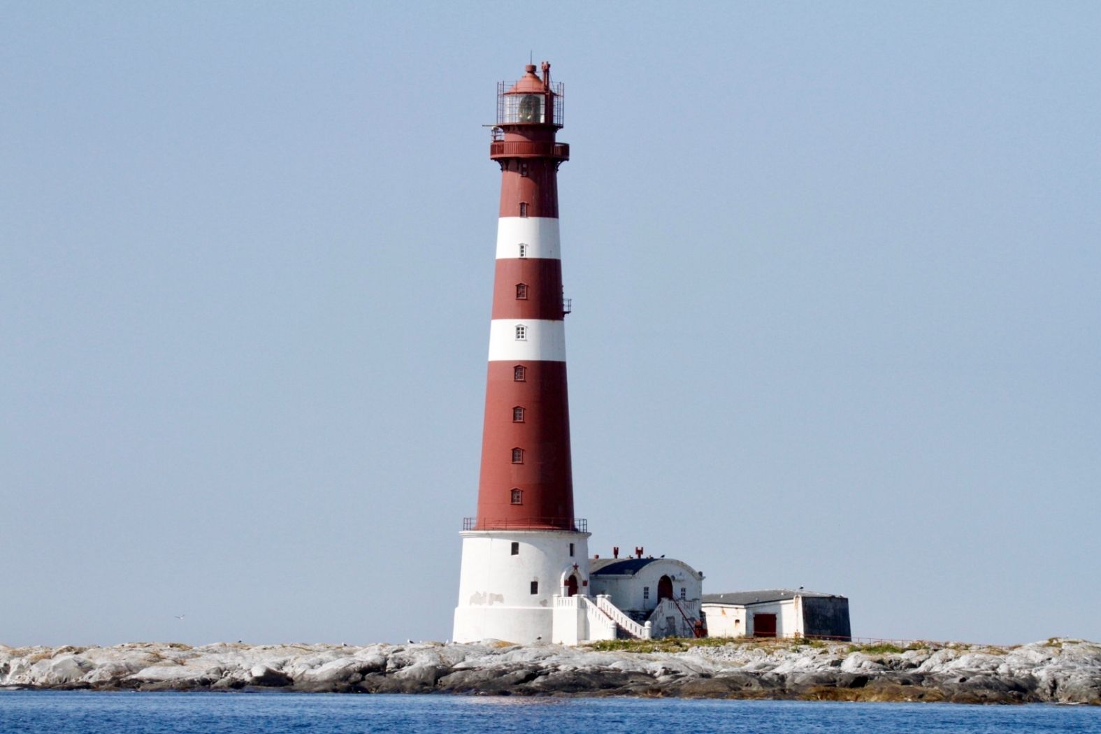 Ryddesjau på Sletringen fyr - avisafroya.no