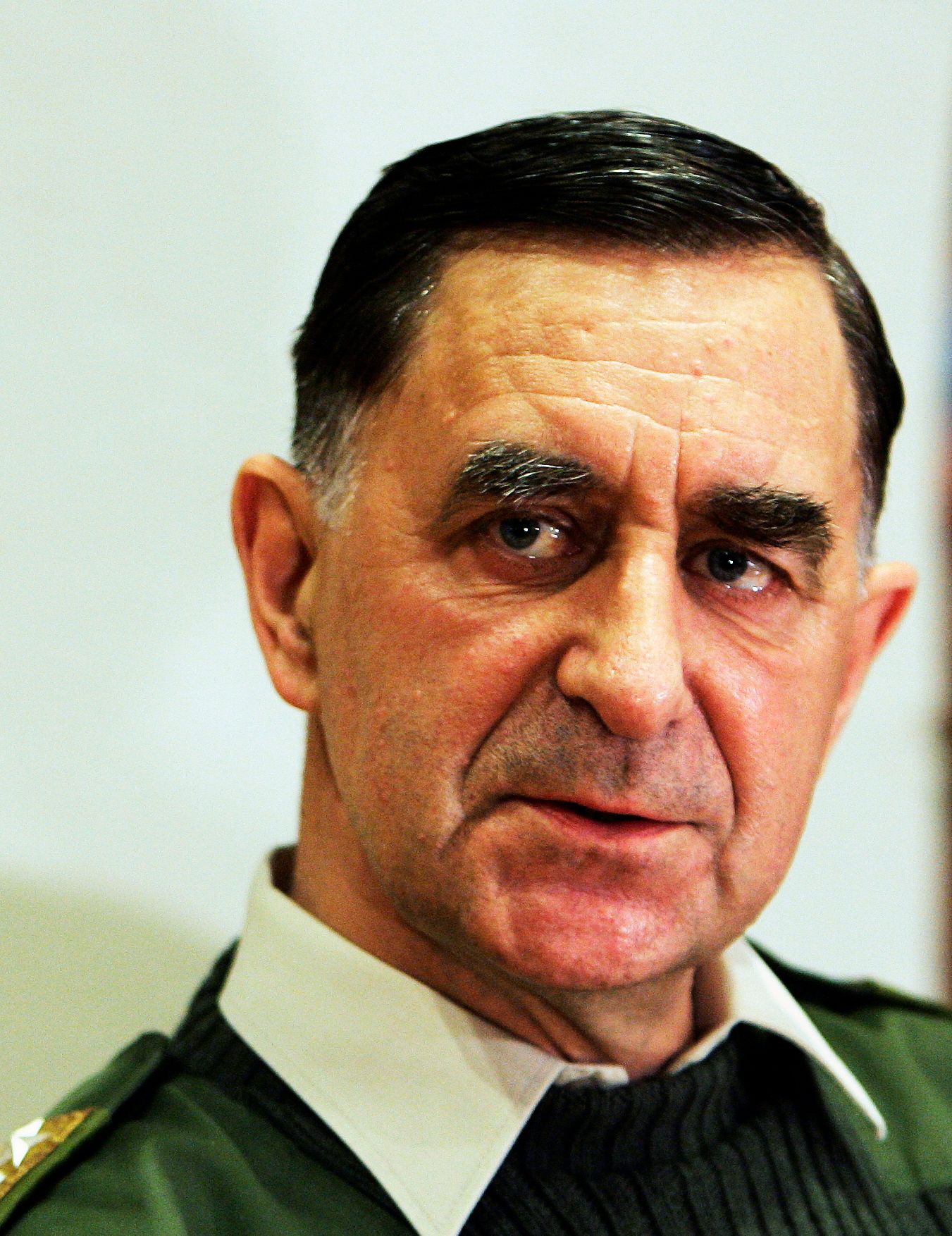 Tidligere forsvarssjef Sigurd Frisvold (75) er død - smp.no