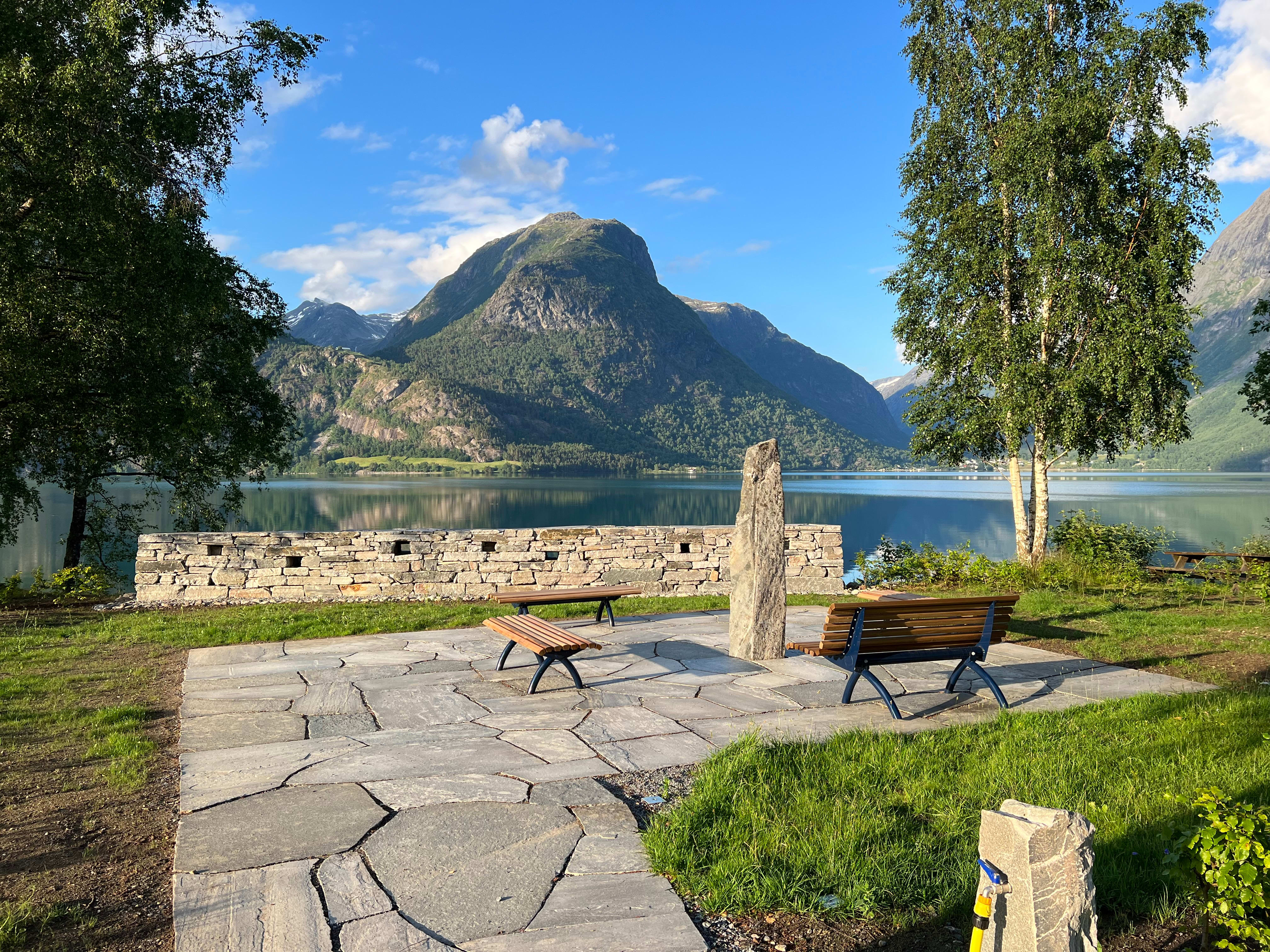 Ny minnelund i Oppstryn - fjordingen.no