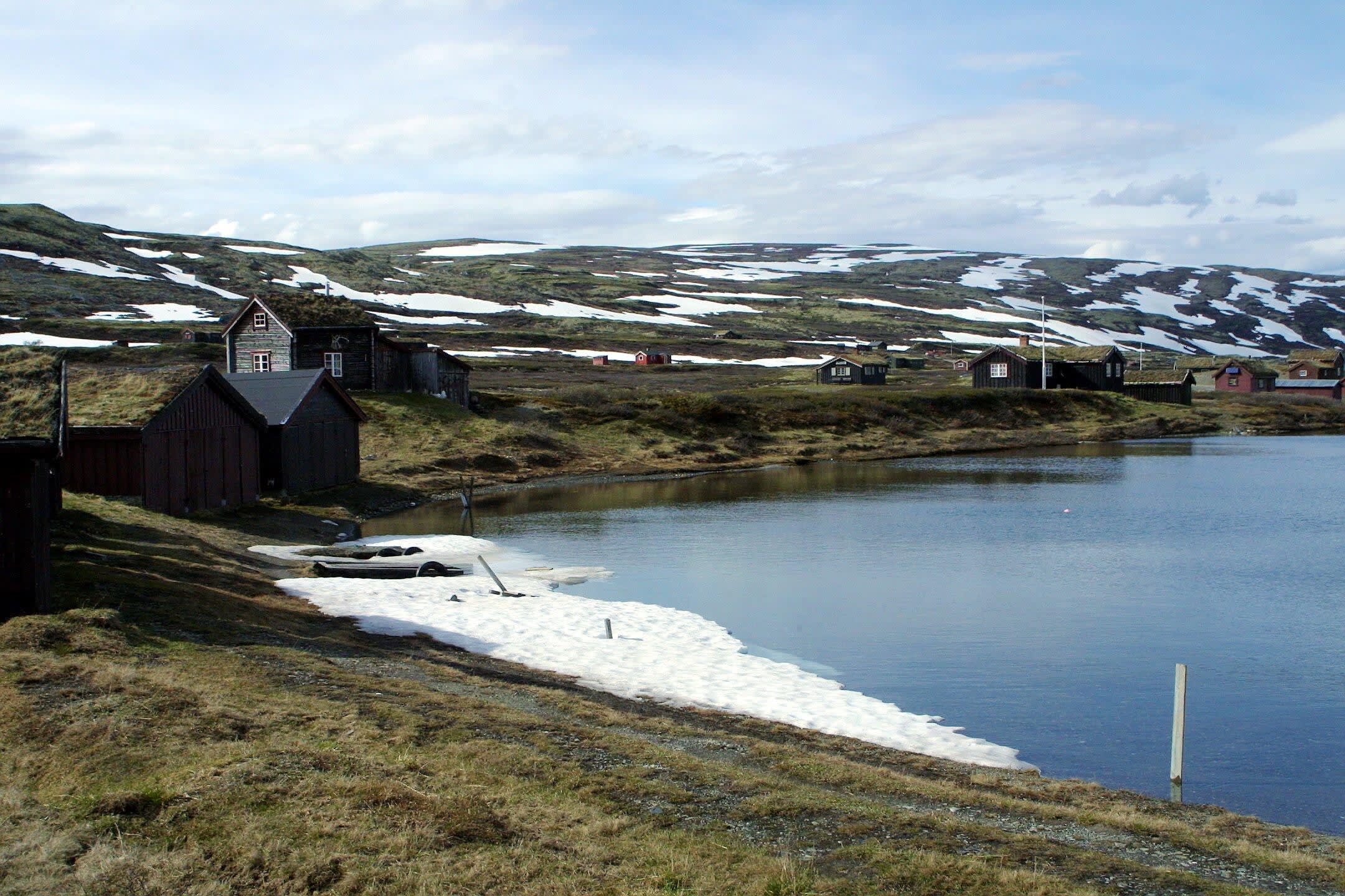 Truffet av uværet: Måtte fylle teltet med stein - opp.no